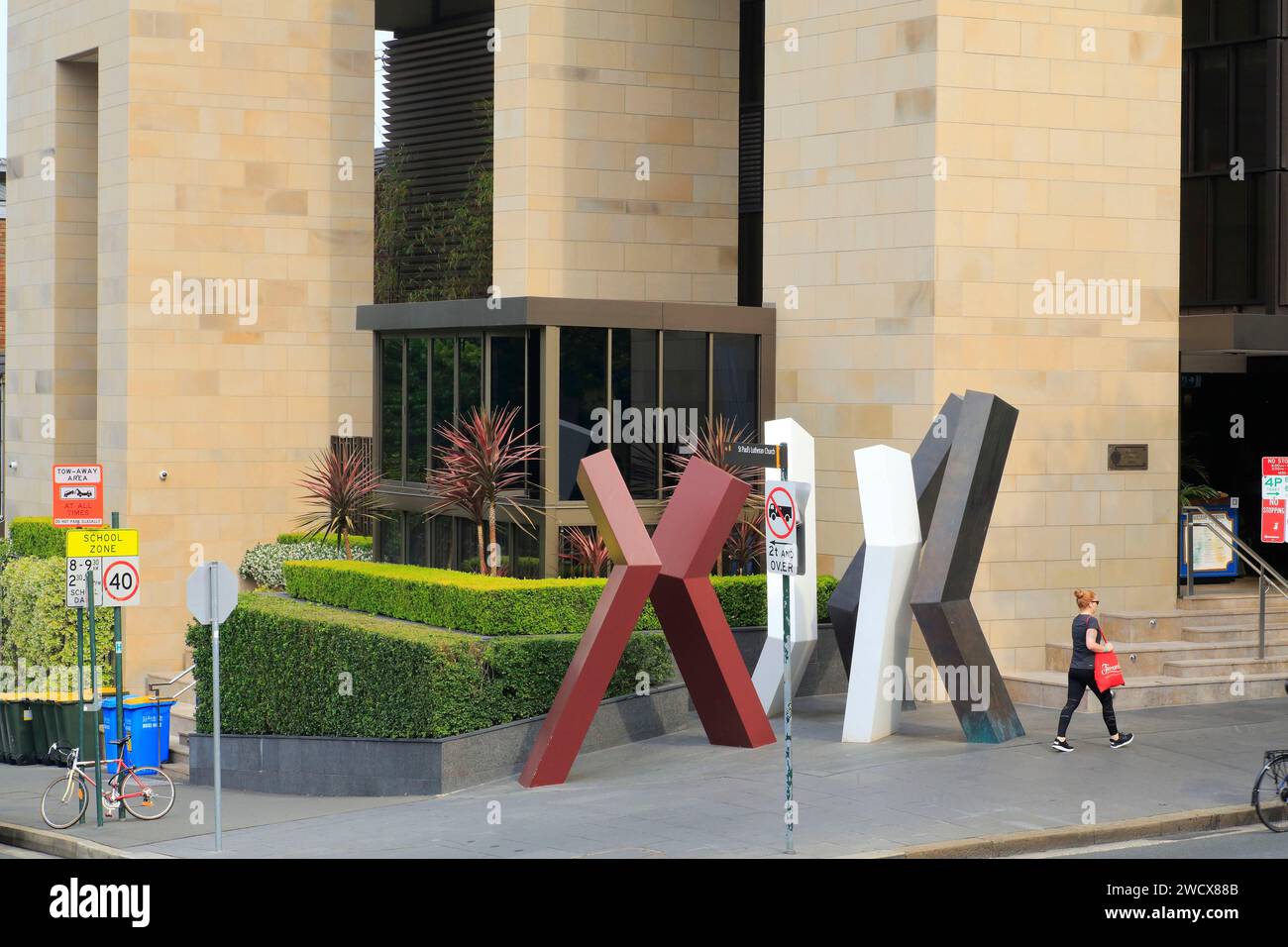 Statue sydney australia hi-res stock photography and images - Alamy