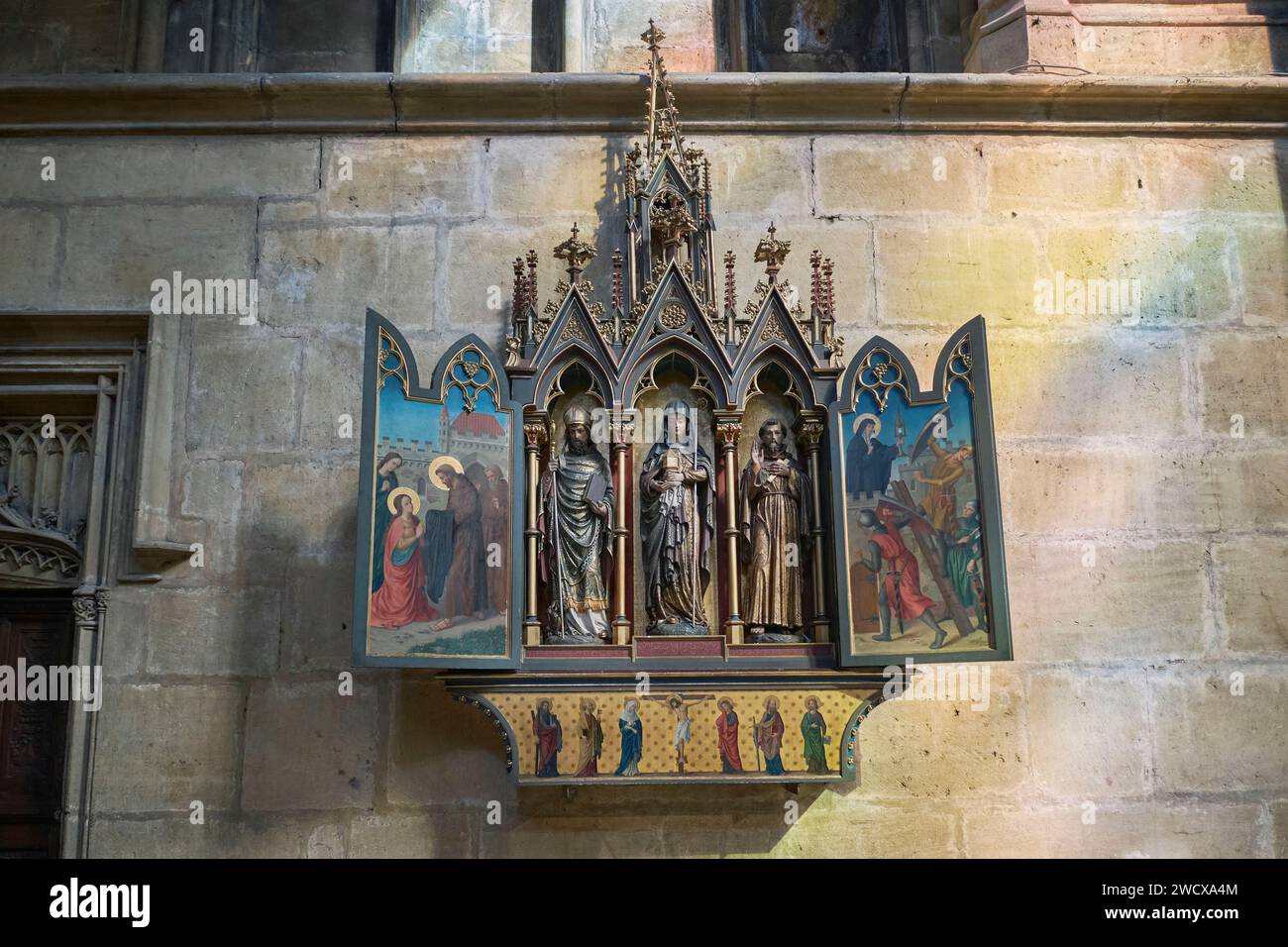 Church triptych architecture hi-res stock photography and images - Alamy