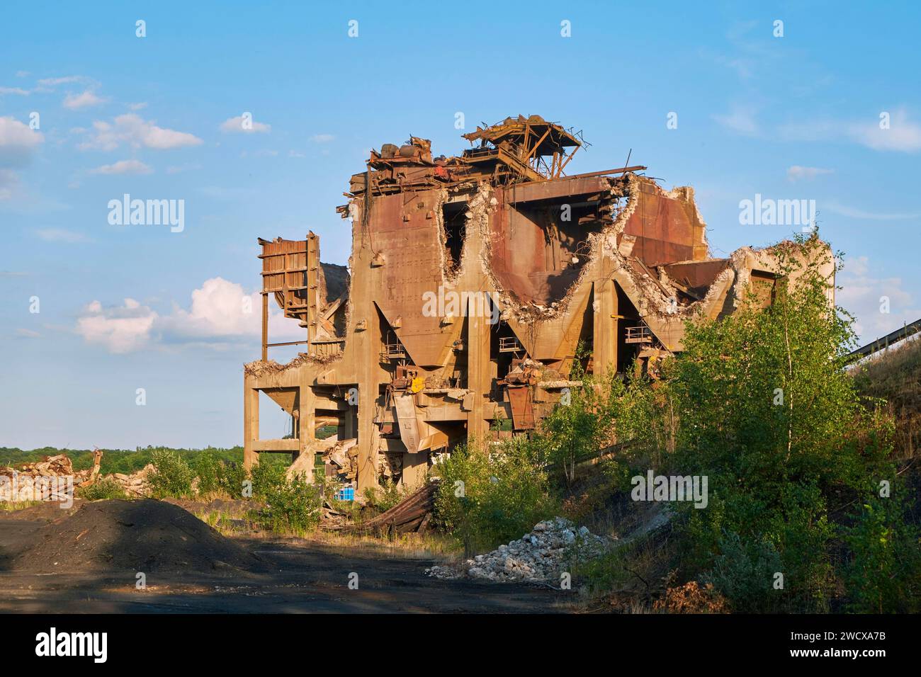 Types of building hi-res stock photography and images - Alamy