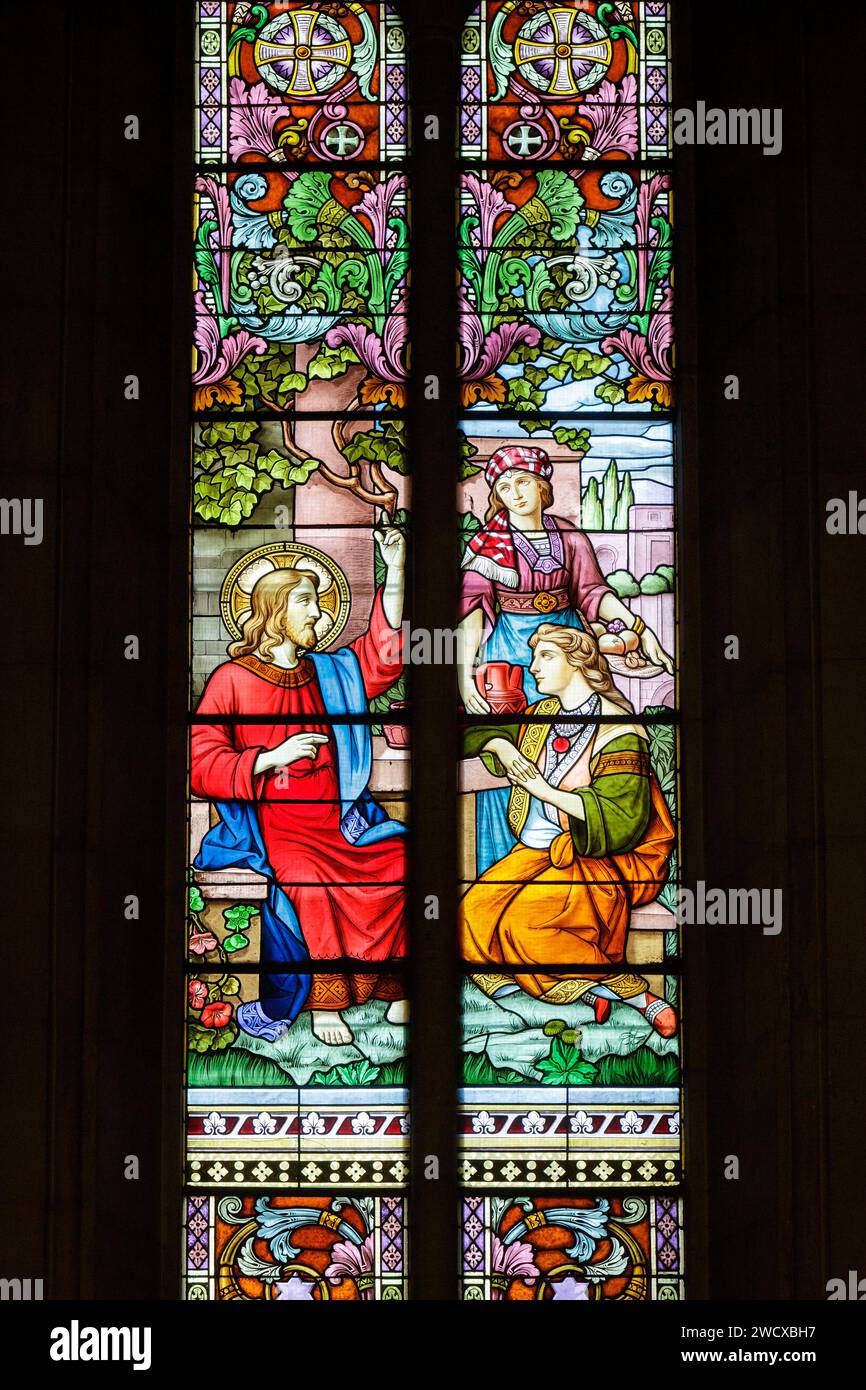 Jesus stained glass desert hi-res stock photography and images - Alamy
