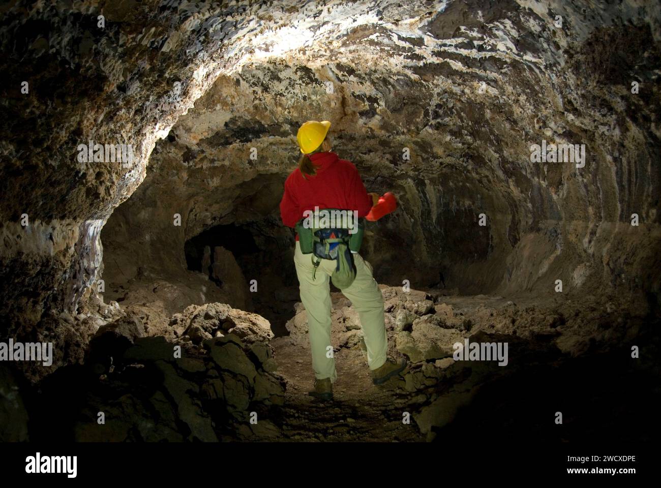 Labyrinth cave lava beds national hi-res stock photography and images ...