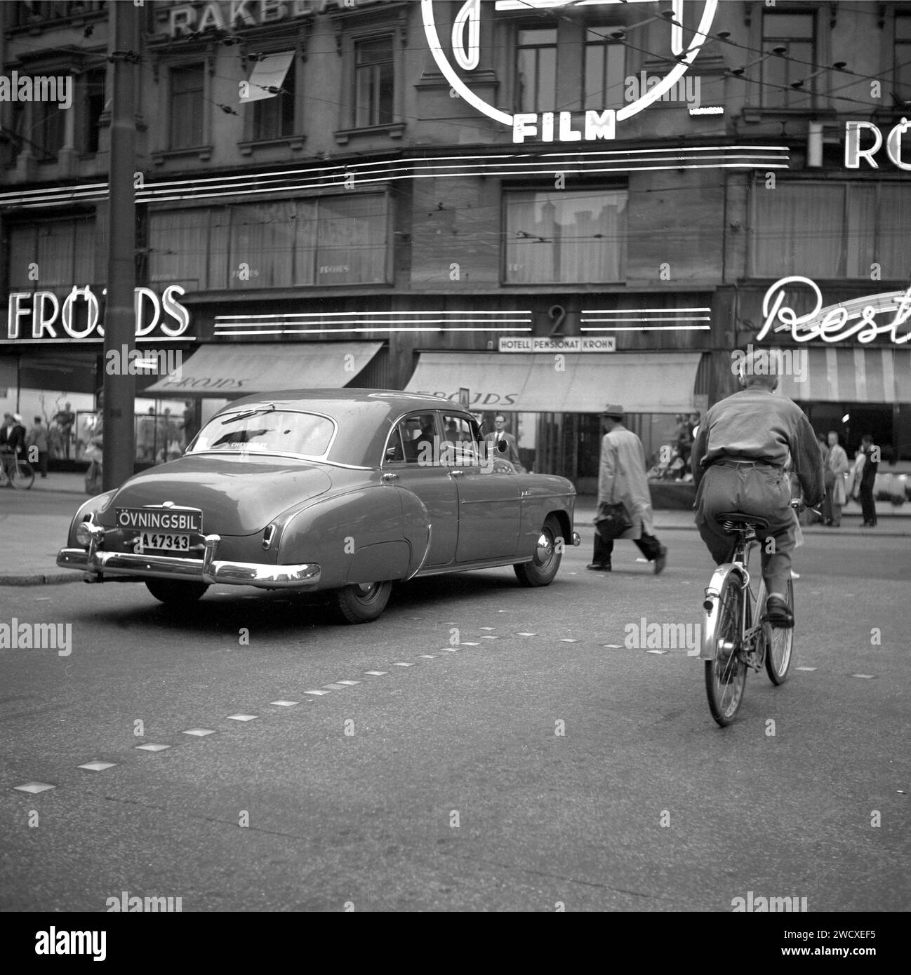 1950s black and white mistake hi-res stock photography and images - Alamy