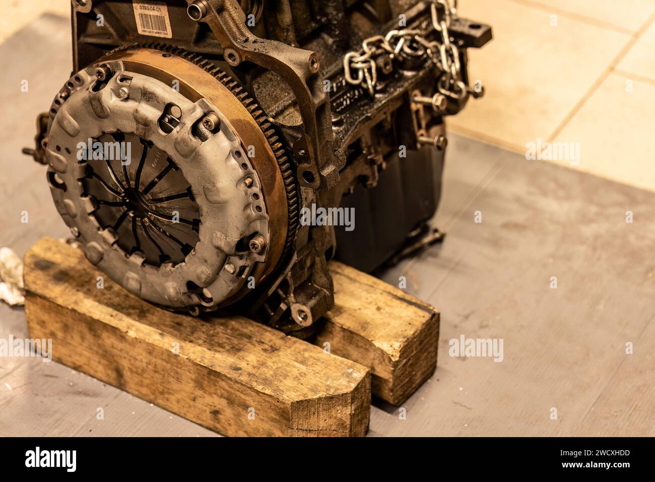 Disassembled engines hi-res stock photography and images - Alamy