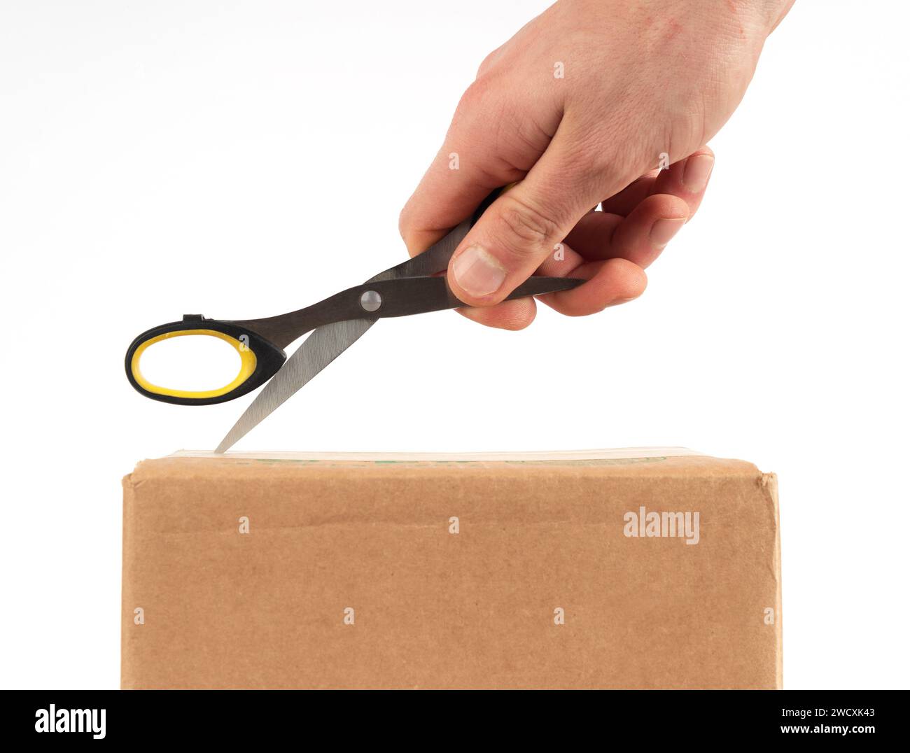 Fedex box hi-res stock photography and images - Alamy