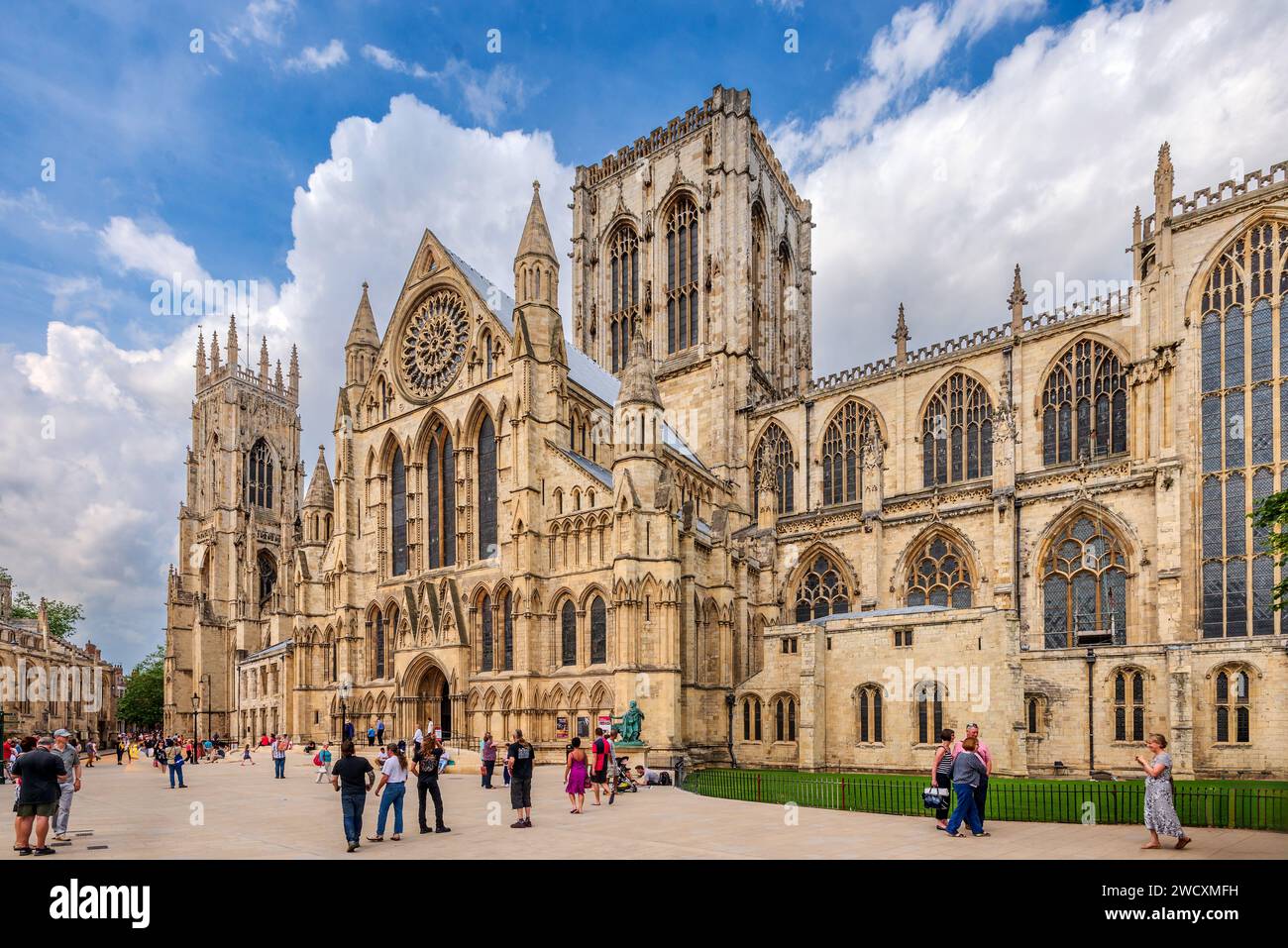 York minster cathedral england hi-res stock photography and images - Alamy