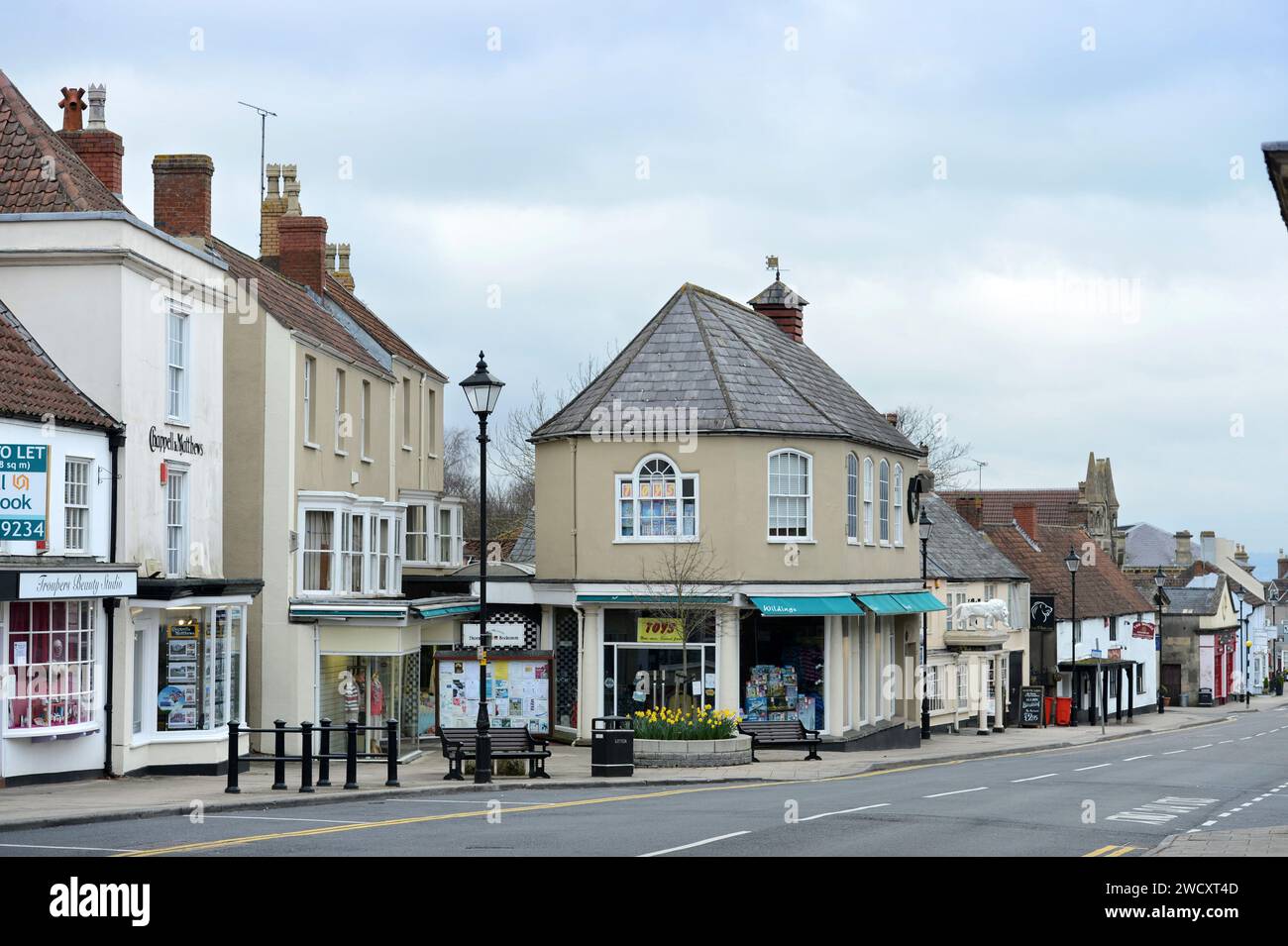 Thornbury high street hi-res stock photography and images - Alamy