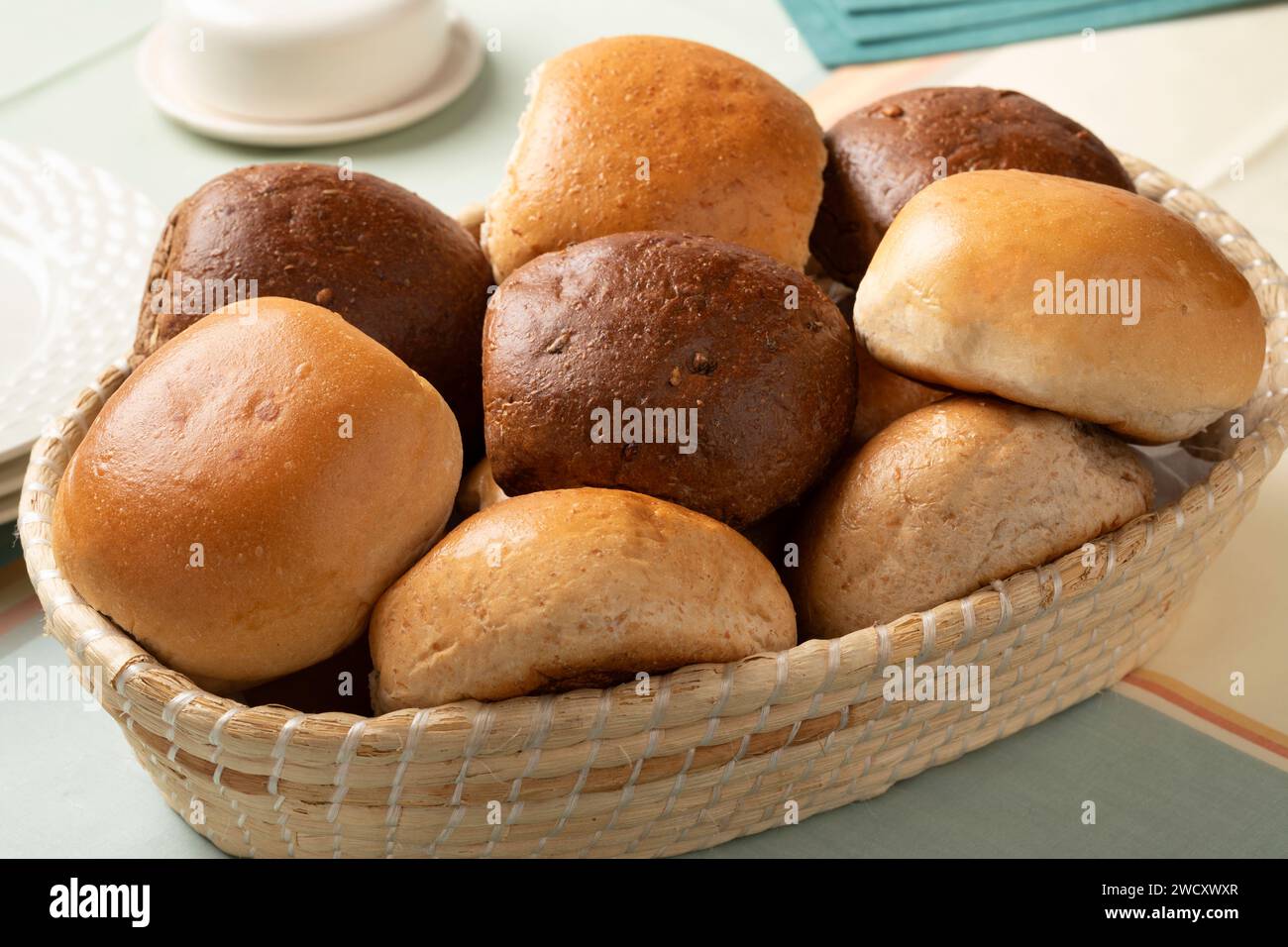 Bun white bread hi-res stock photography and images - Alamy