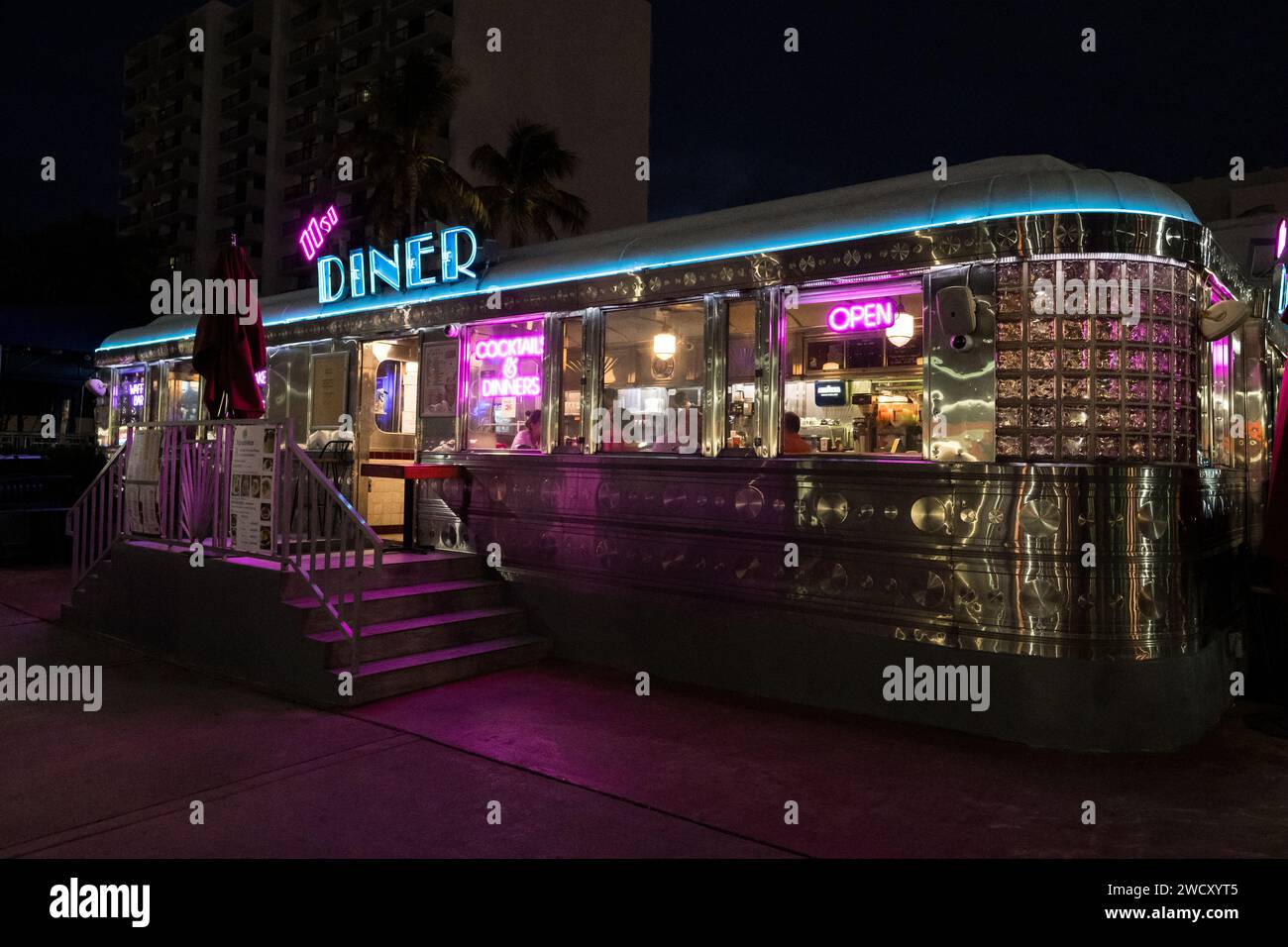 Miami, USA. 1 Nov, 2023. The iconic 11th St Diner on South Beach Stock ...