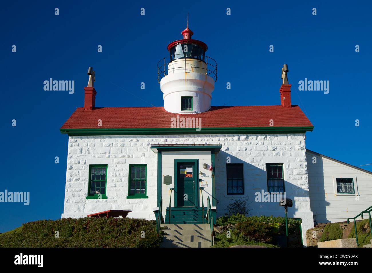 Battery Point Lighthouse, Battery Point Lighthouse Park, Crescent City ...