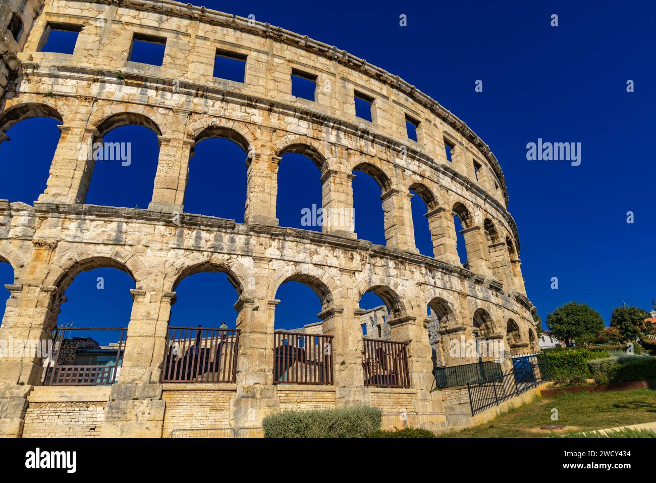 Amphitheater in Pula, gladiator fighting arena, monuments in Croatia ...