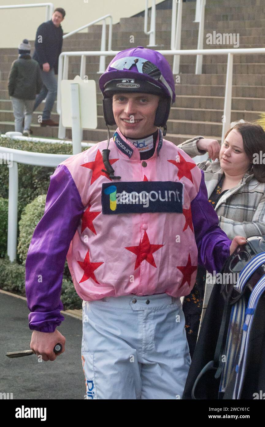 James bowen jockey hi-res stock photography and images - Alamy