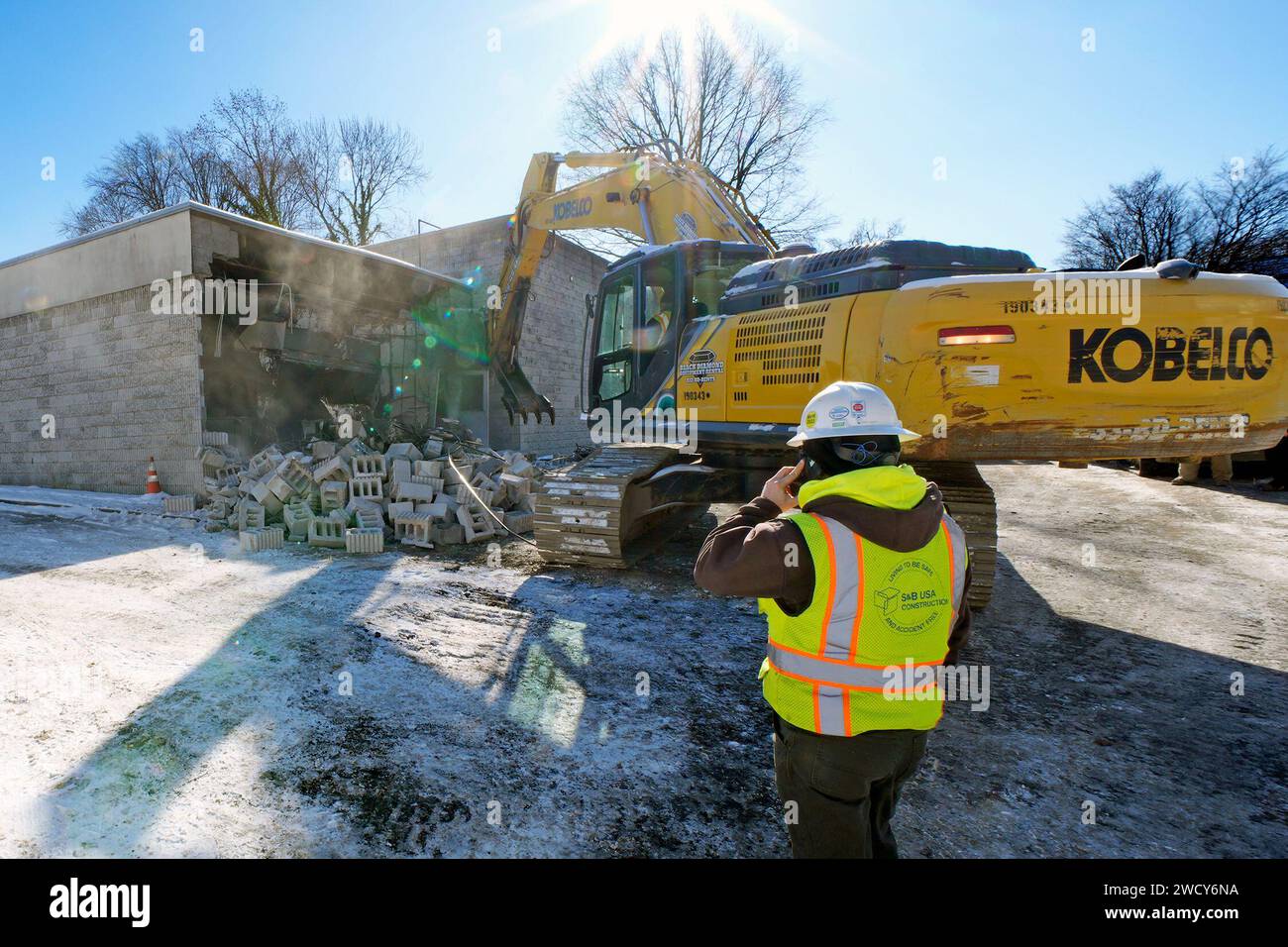 Workers begin demolition Wednesday, Jan. 17, 2023 at the Tree of Life ...
