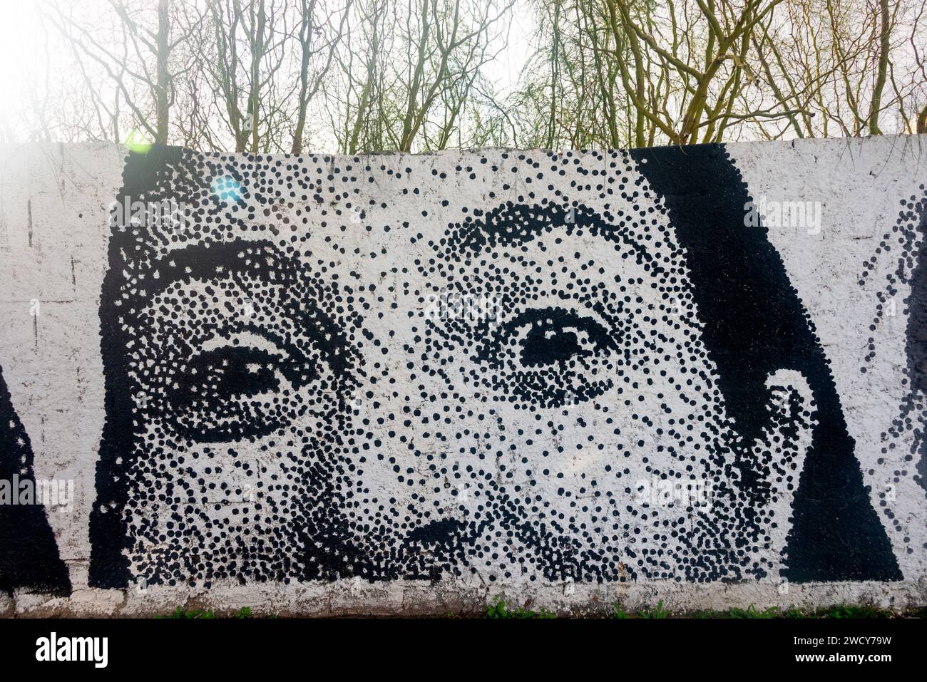 Abstract human face painting hi-res stock photography and images - Alamy