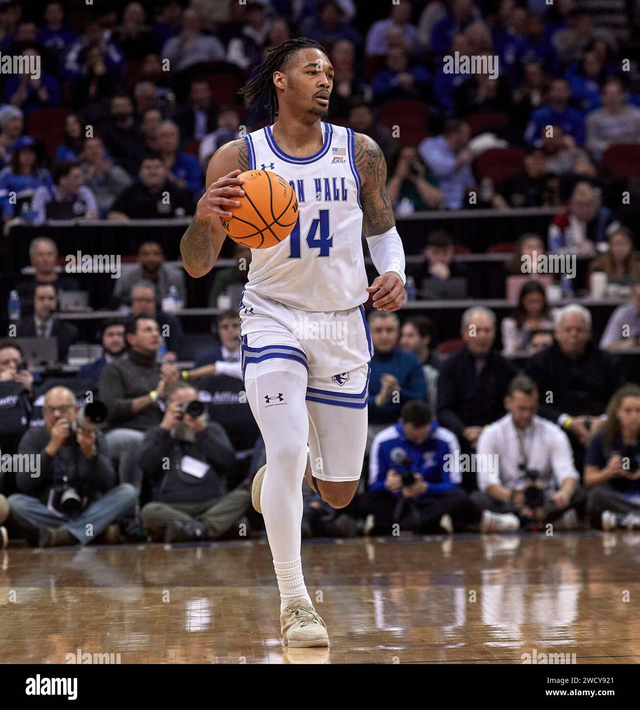 Seton Hall Pirates guard Dre Davis (14) brings the ball up court in the ...