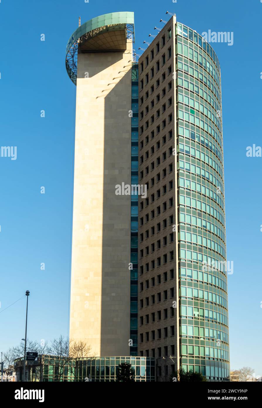 Financial historic buildings exterior hi-res stock photography and ...