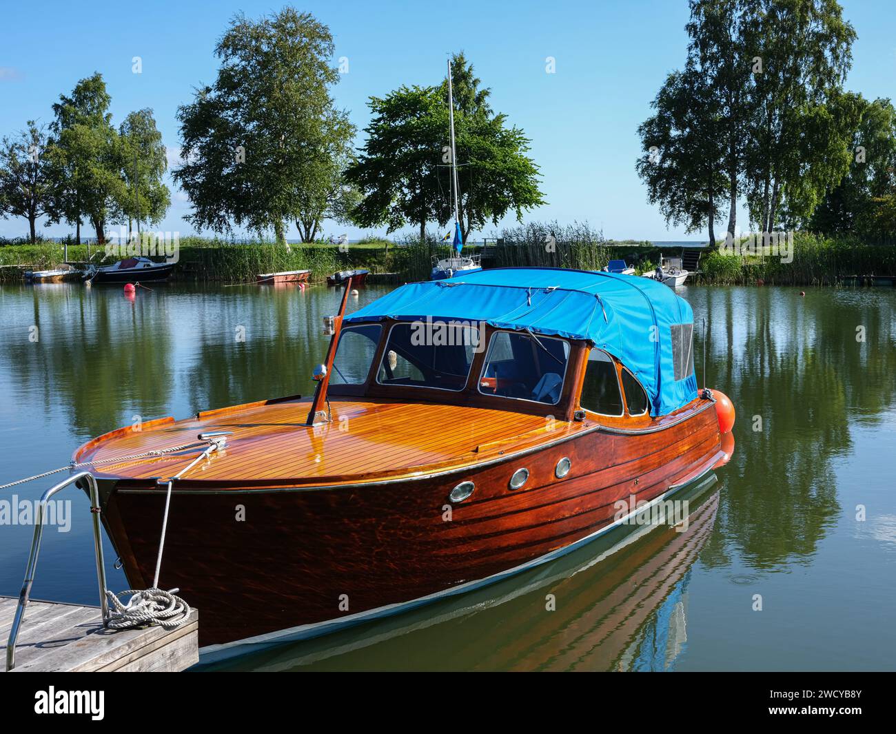Laying with water hi-res stock photography and images - Alamy