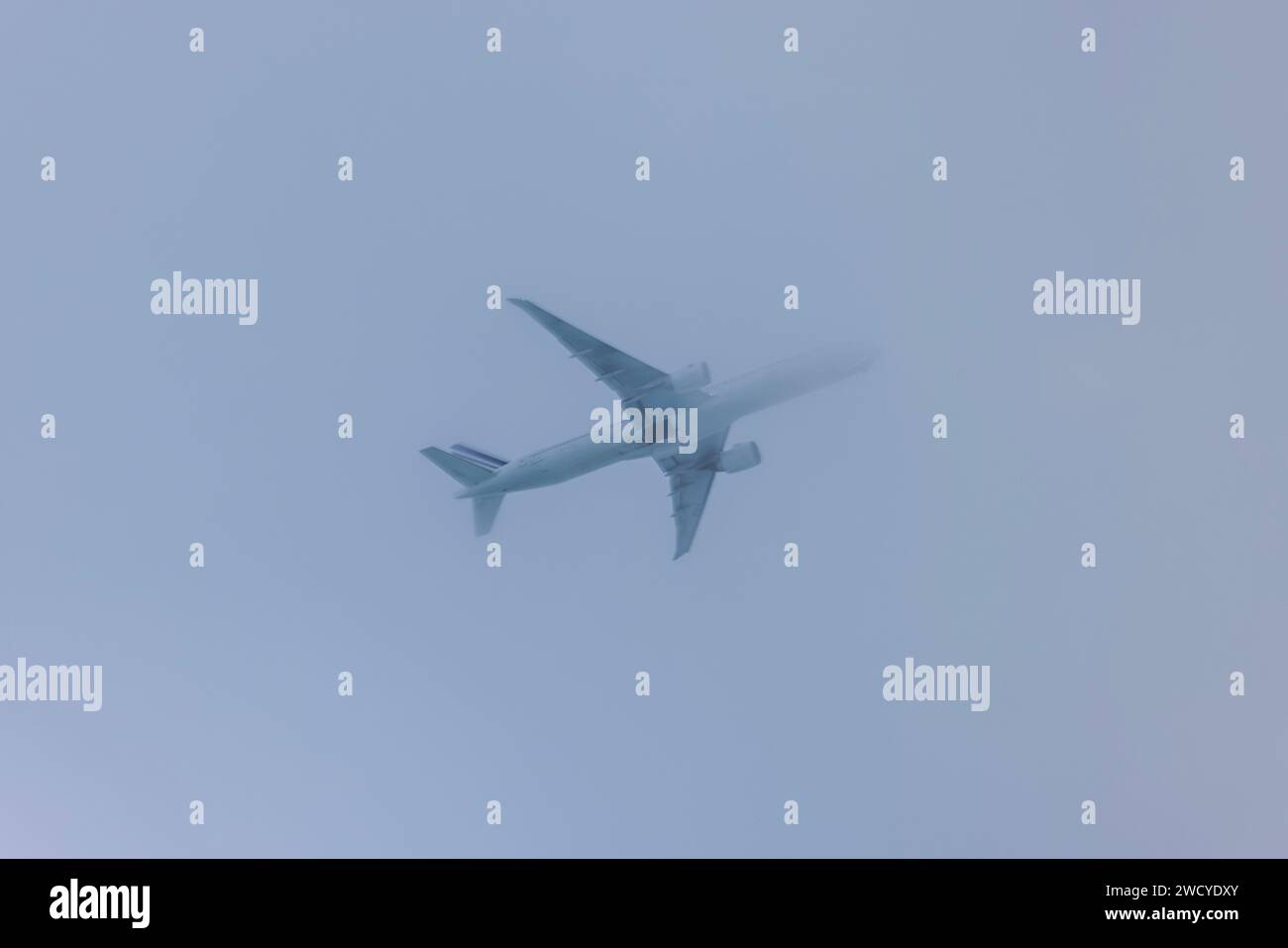 Entering airplane aeroplane hi-res stock photography and images - Alamy