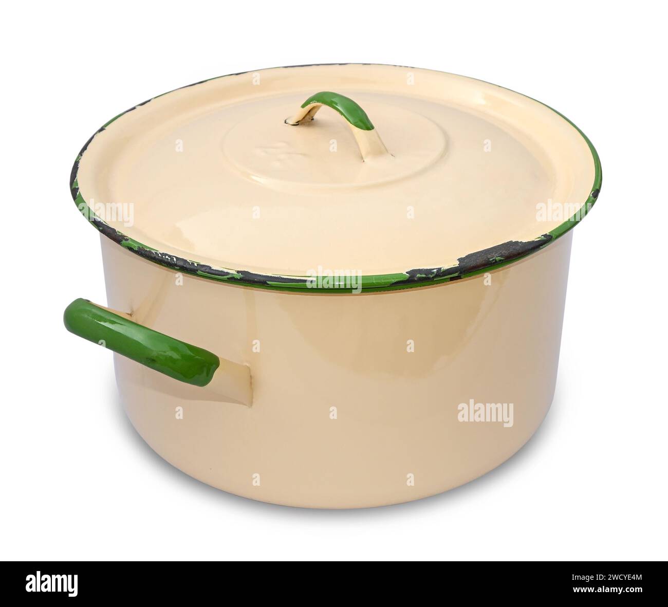Enamel cooking pot hi-res stock photography and images - Alamy