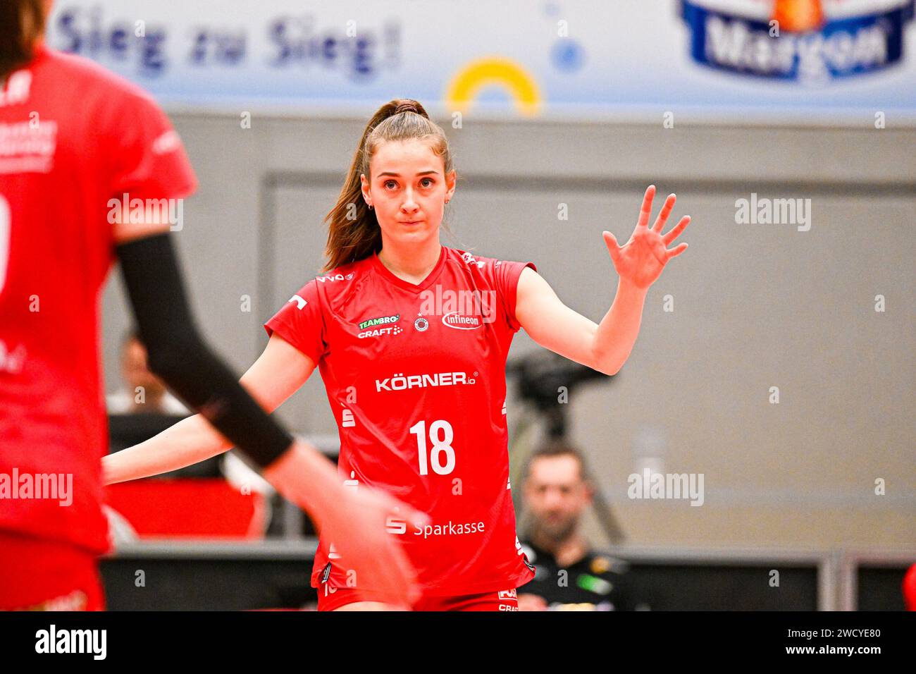 Dresden, Deutschland. 17th Jan, 2024. Sarah Straube (Dresdner SC, #18 ...
