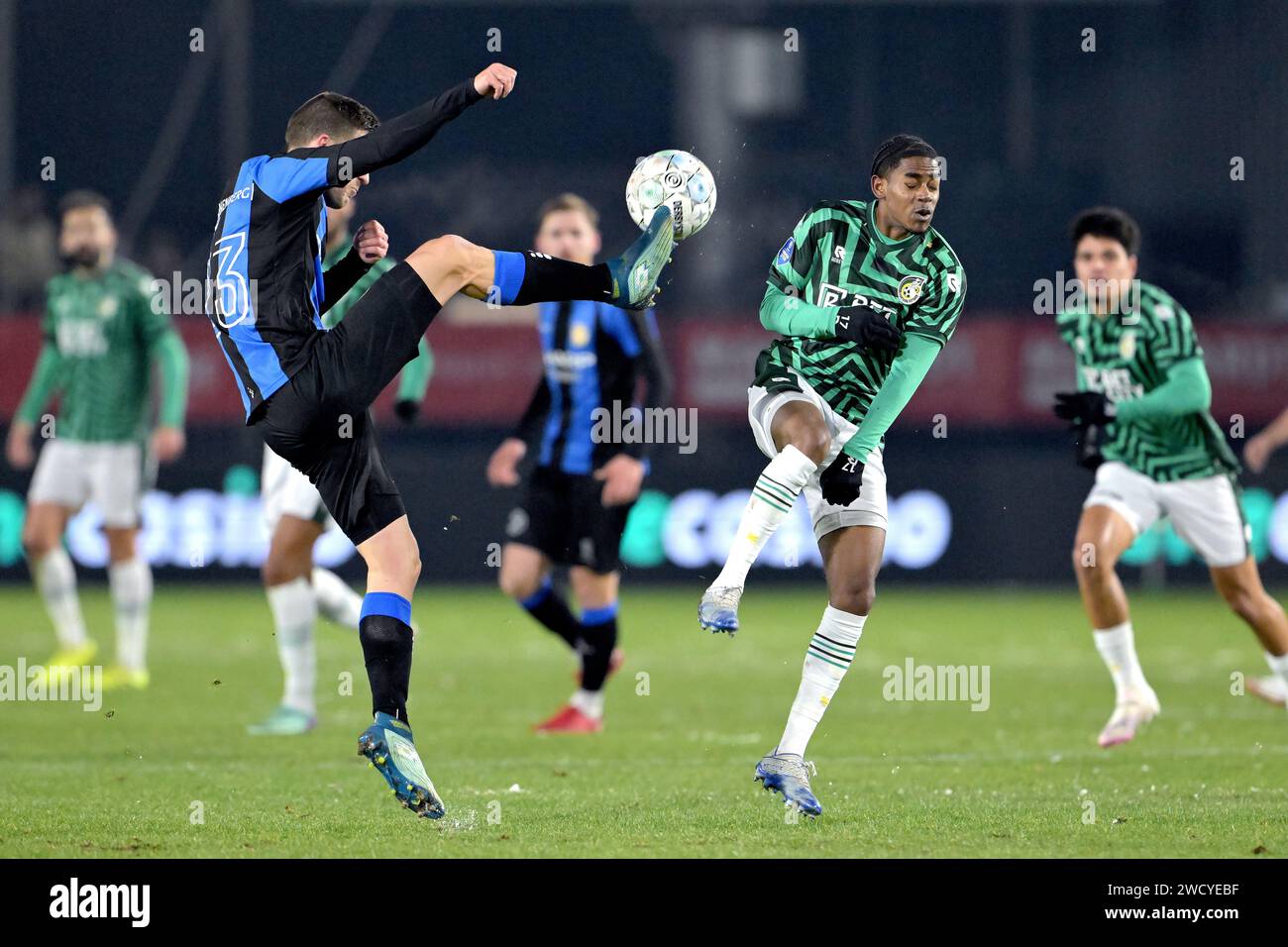 ALMERE - (l-r) Manel Royo Castell of Almere City FC, Rodrigo Guth of ...