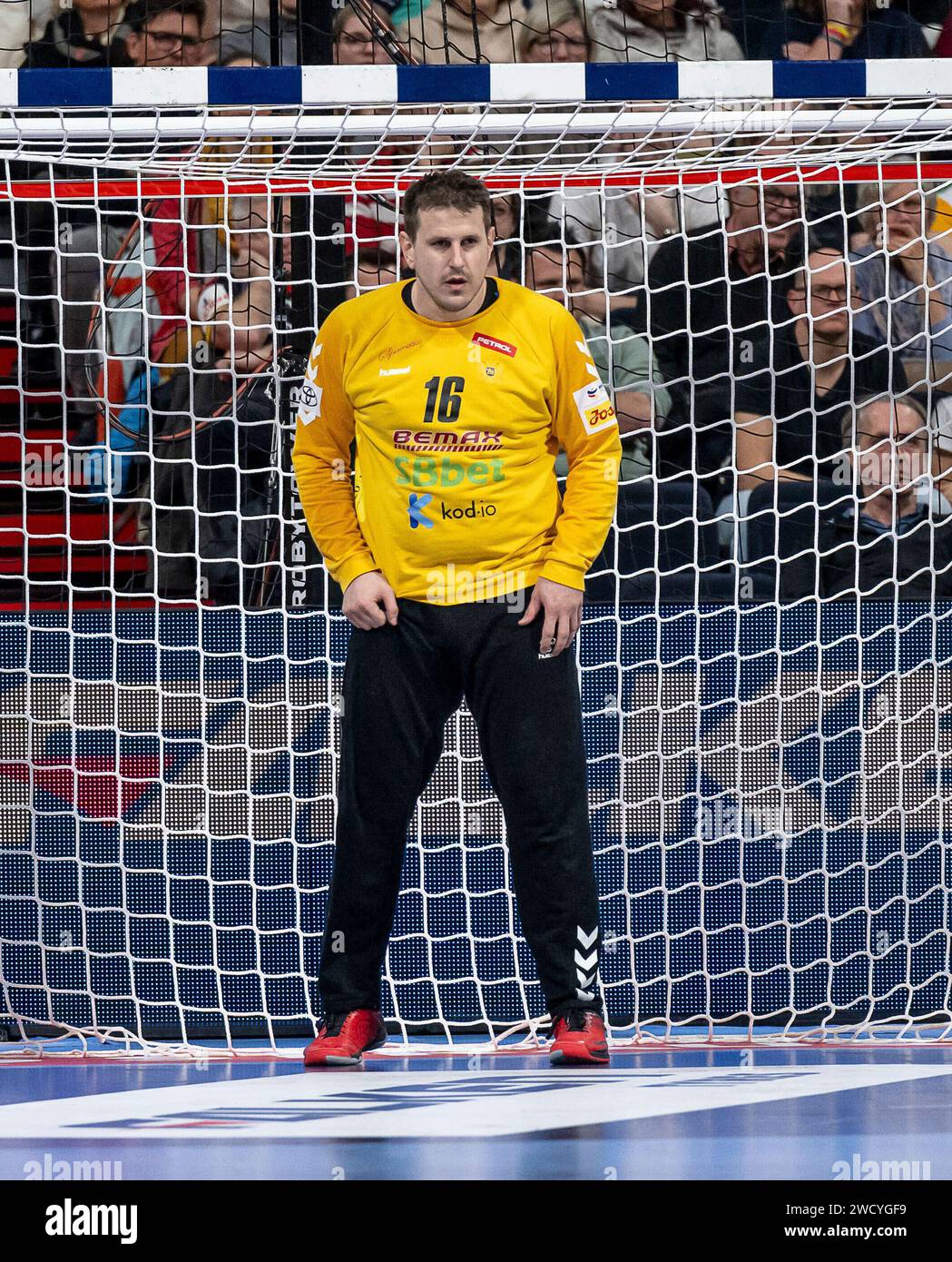 Muenchen, Deutschland. 16th Jan, 2024. Andrej Trnavac (Torwart ...