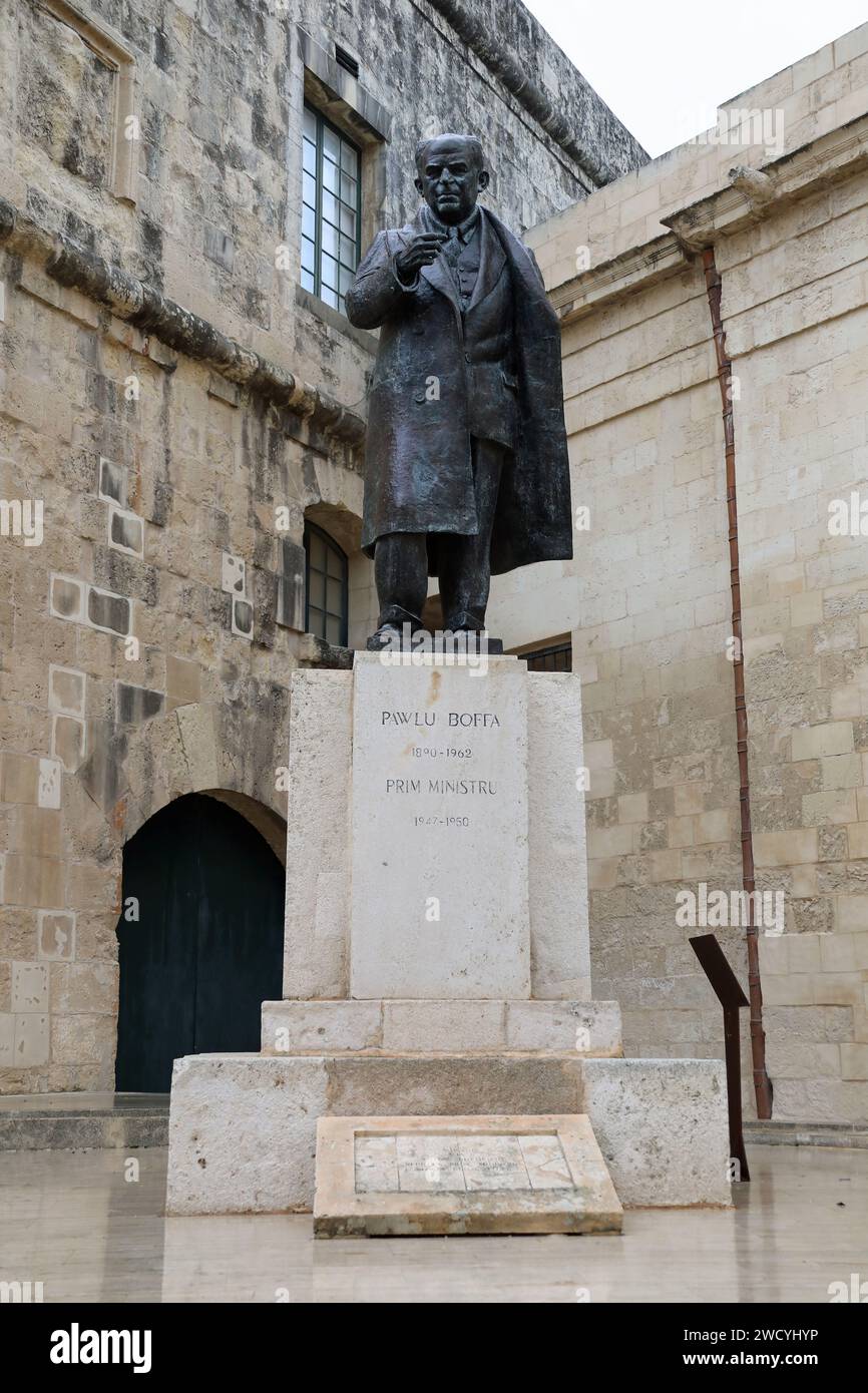 Statue of former prime minister Paul Boffa in Valletta Stock Photo - Alamy