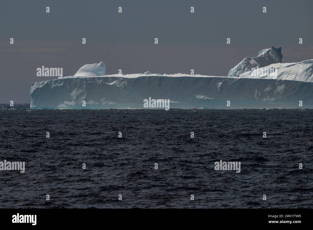 Large blocks of ice floating hi-res stock photography and images - Alamy