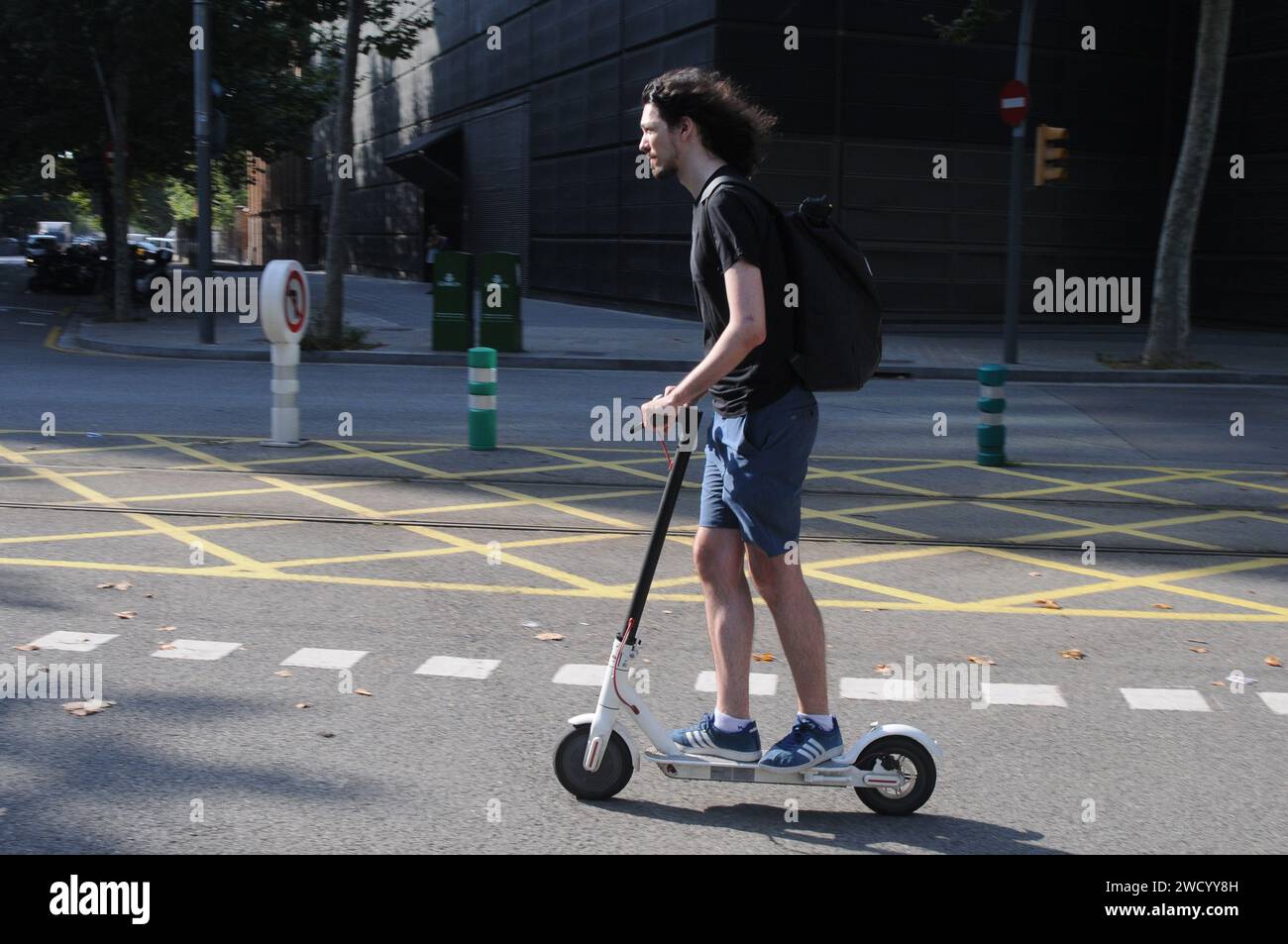 El escooter hi-res stock photography and images - Alamy