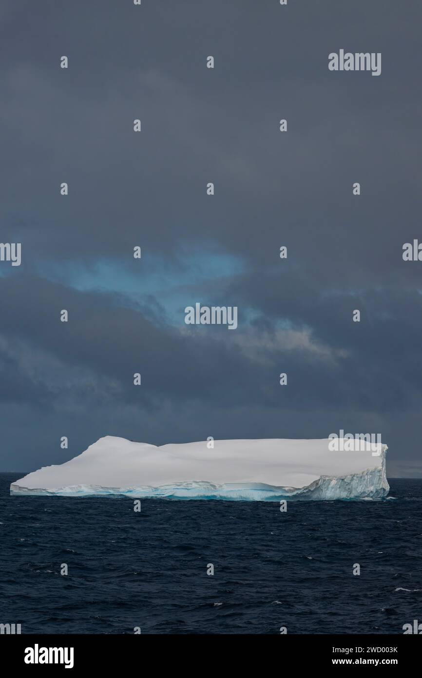 Icebergs Brialmont Cove, Antarctica, Antarctic peninsula, numerous ...