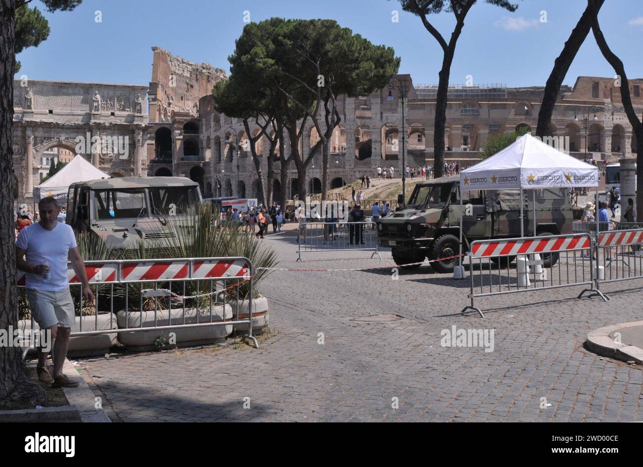 Colosseum station hi-res stock photography and images - Alamy