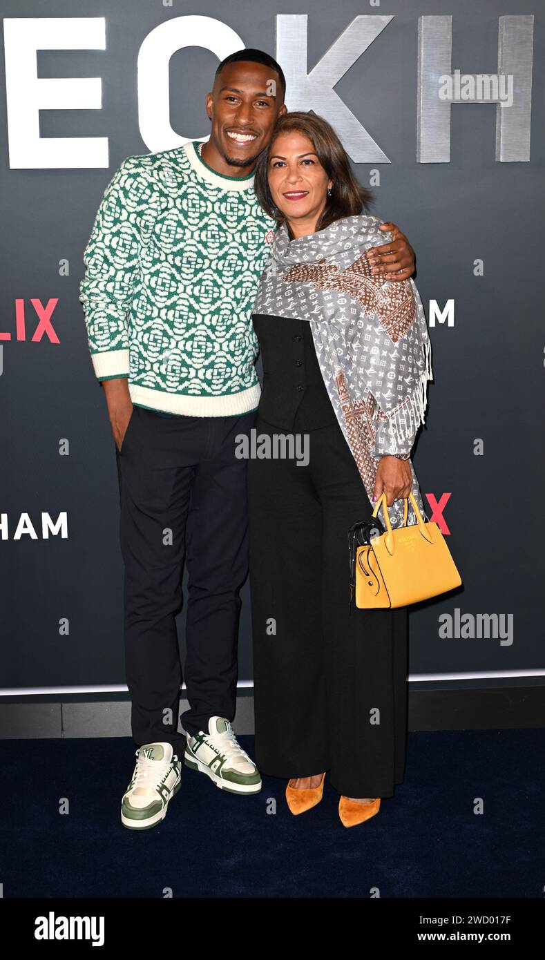 Yung filly hi-res stock photography and images - Alamy