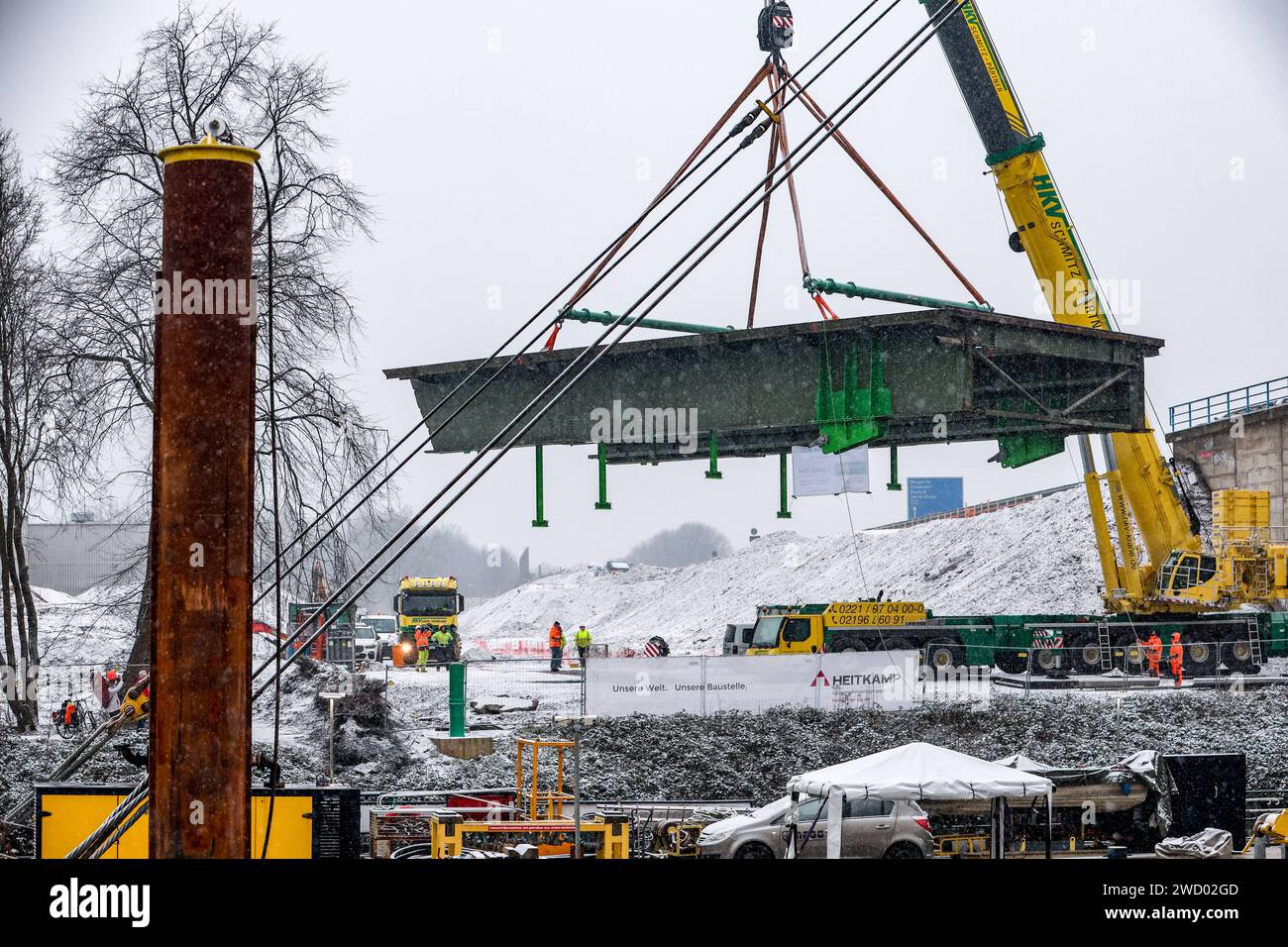 Kran heben beton hi-res stock photography and images - Alamy