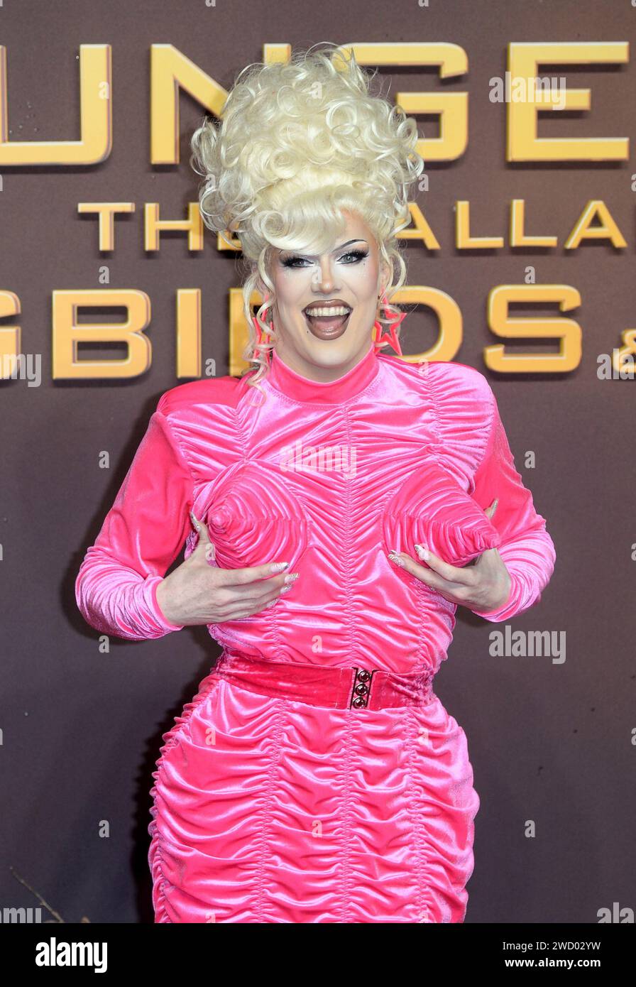 Photo Must Be Credited ©Alpha Press 078237 09/11/2023 Elektra Fence The ...