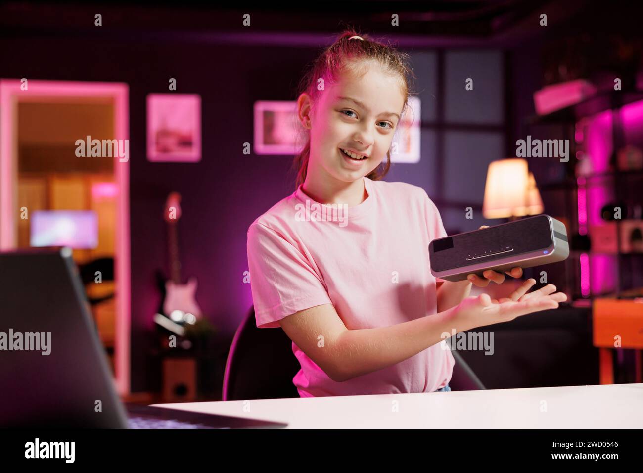 Kid influencer sponsored by company producing audio devices to present ...