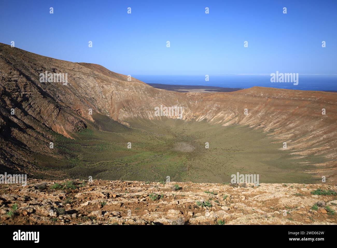 Caldera Blanca is a volcano located on the island of Lanzarote, in the ...