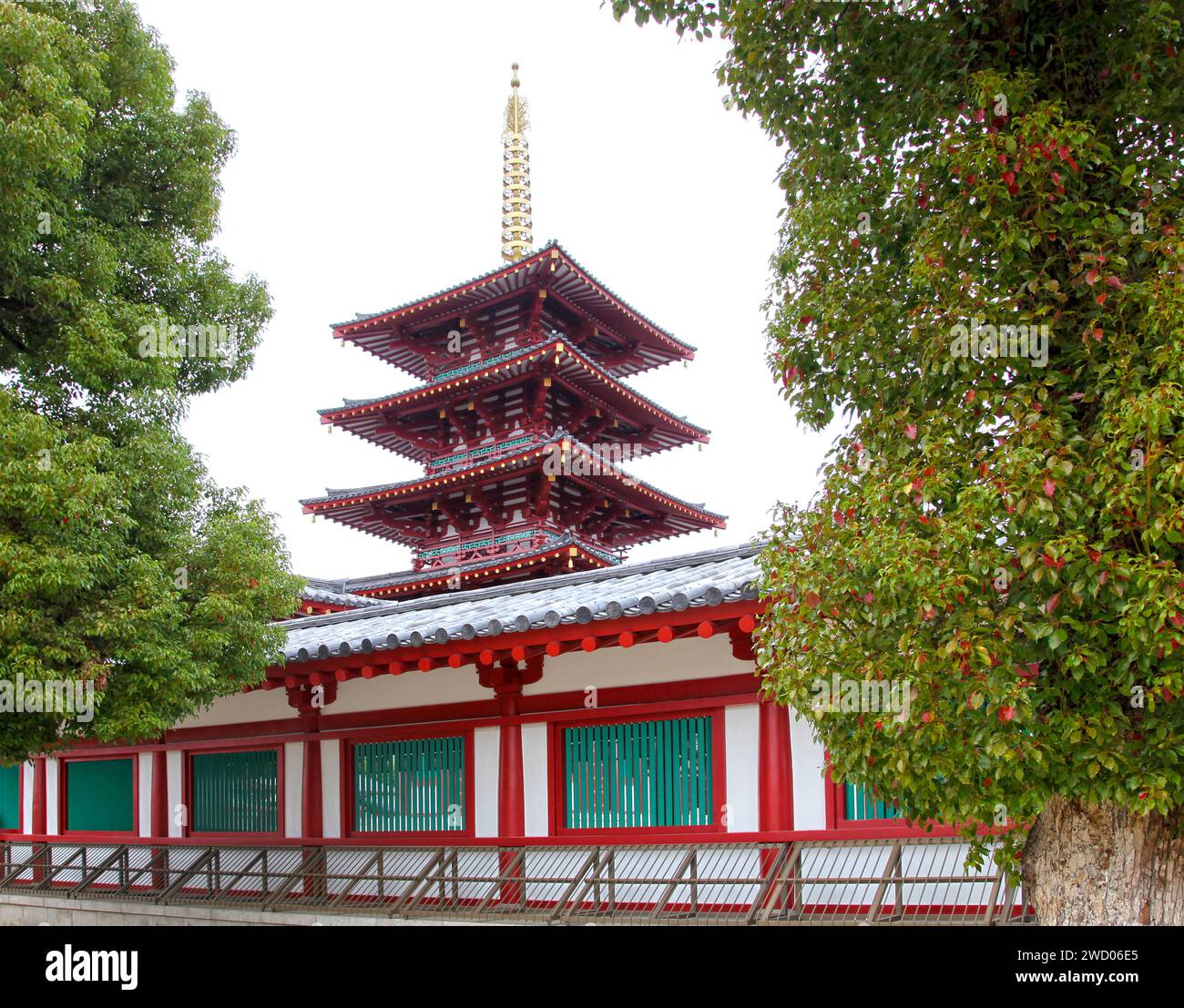 Pagoda shitennoji temple osaka hi-res stock photography and images - Alamy