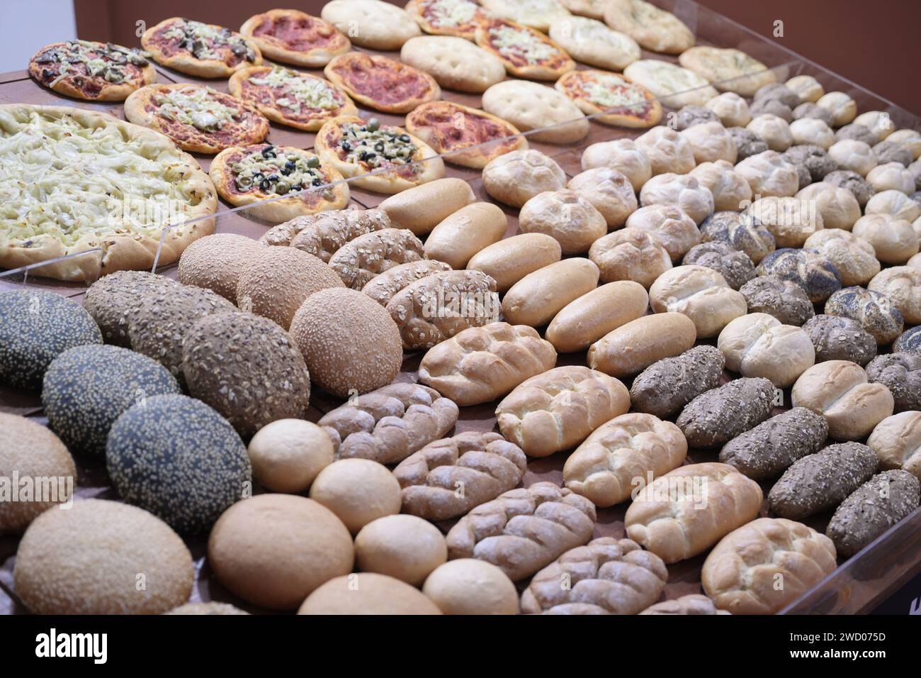 Shop german bakery hi-res stock photography and images - Alamy