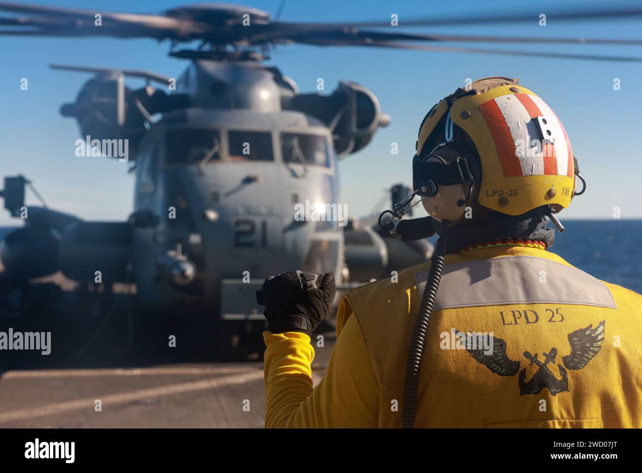 A U.S. Sailor assigned to the amphibious transport dock USS Somerset ...