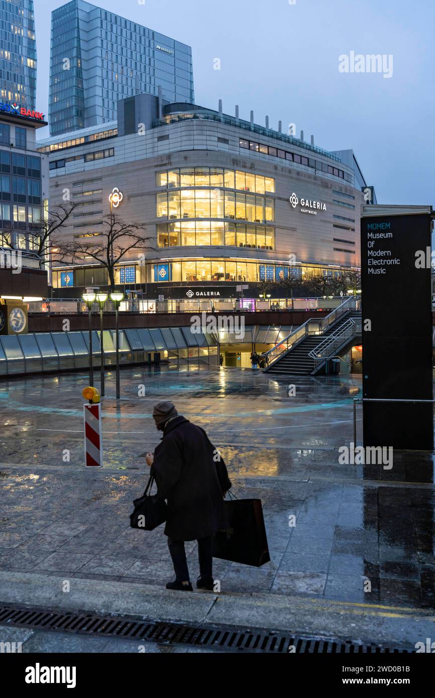 Galeria Kaufhaus an der Hauptwache, an der Große Eschenheimer Straße ...