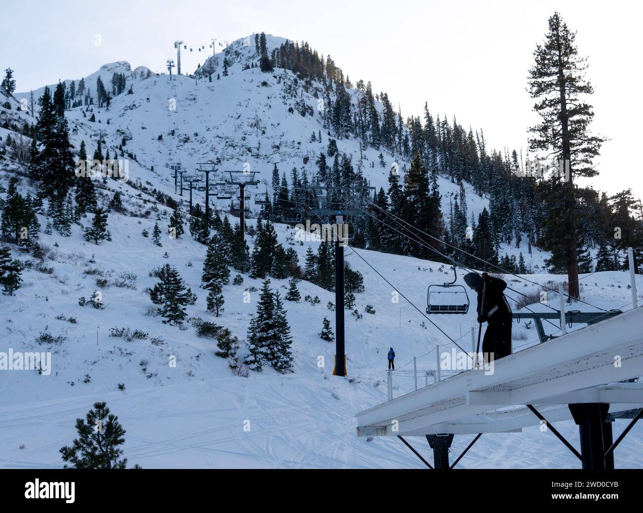 Palisades tahoe ski lift hi-res stock photography and images - Alamy