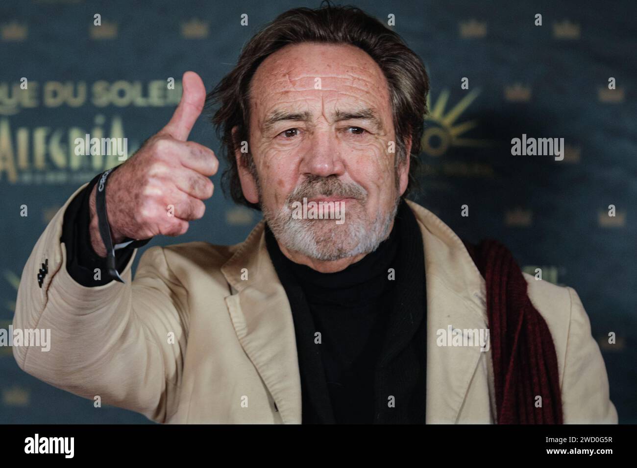 London, UK. 17th Jan, 2024. Robert Lindsay arriving for the premiere of ...