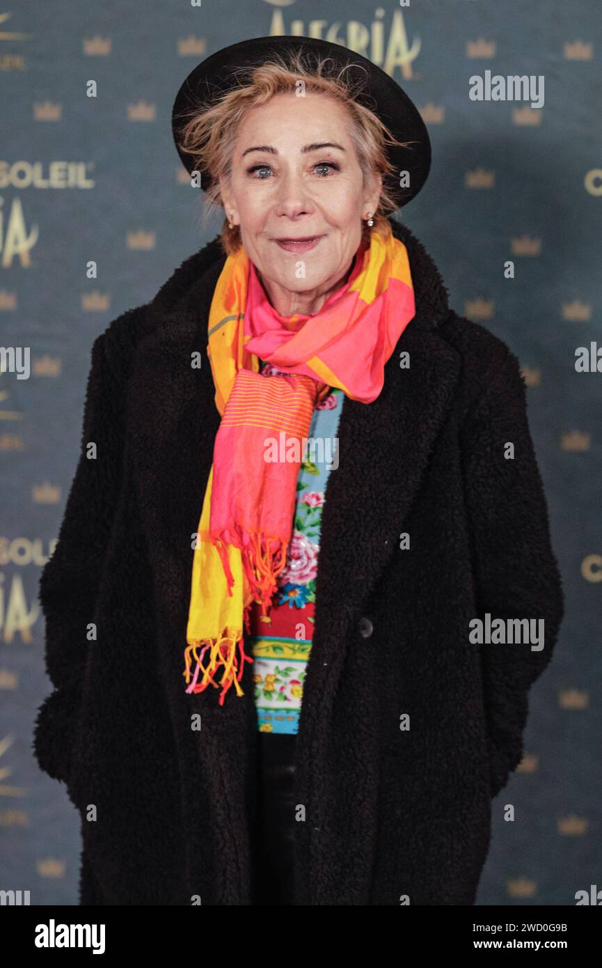London, UK. 17th Jan, 2024. Zoe Wanamaker arriving for the premiere of ...