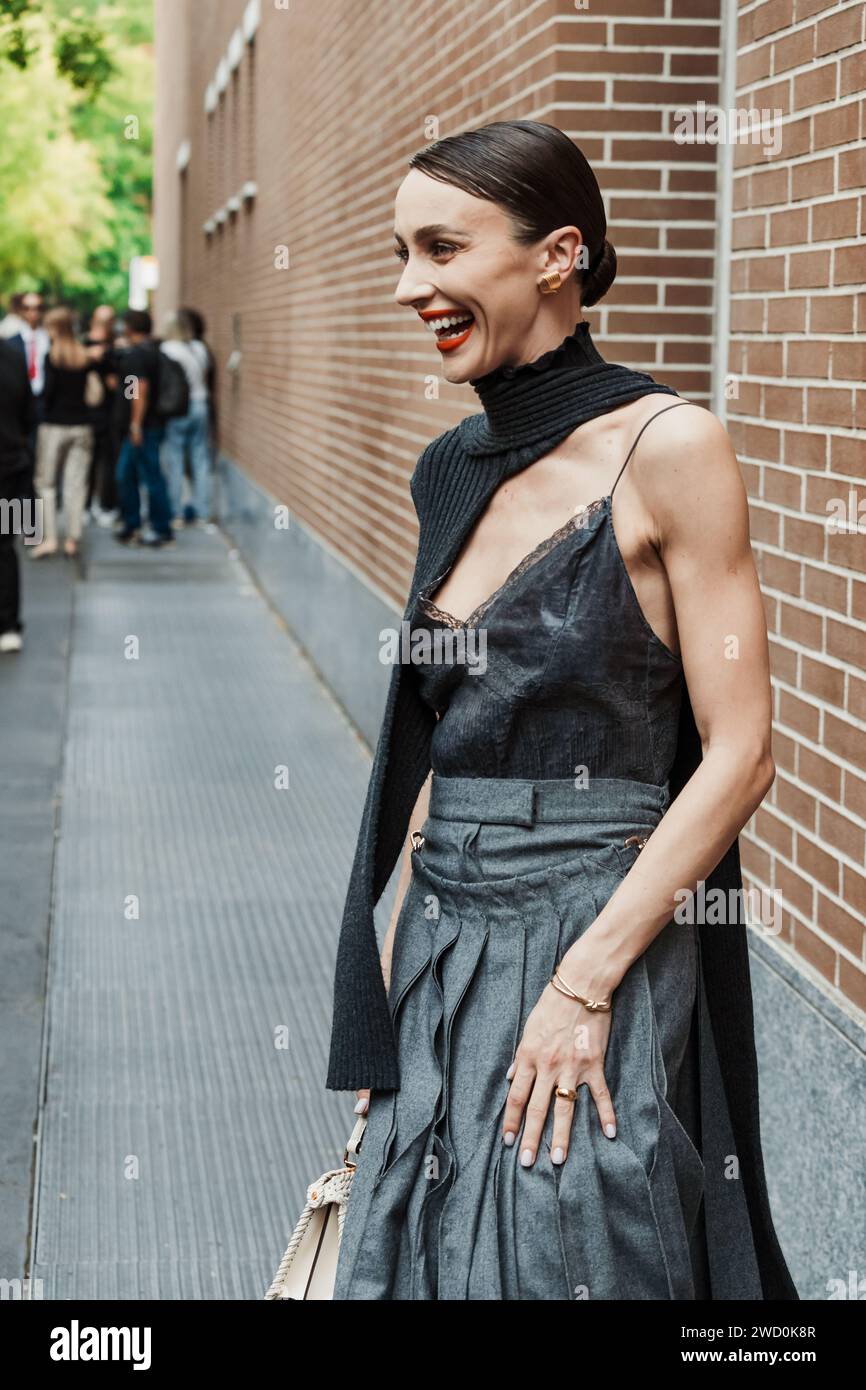 Mary leest wearing hi-res stock photography and images - Alamy