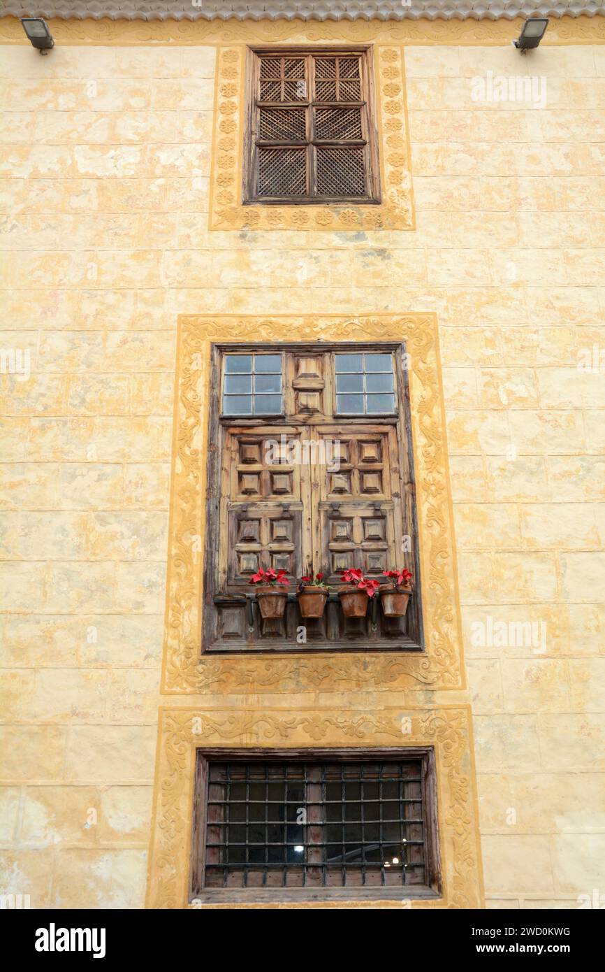 17th century european architecture hi-res stock photography and images ...