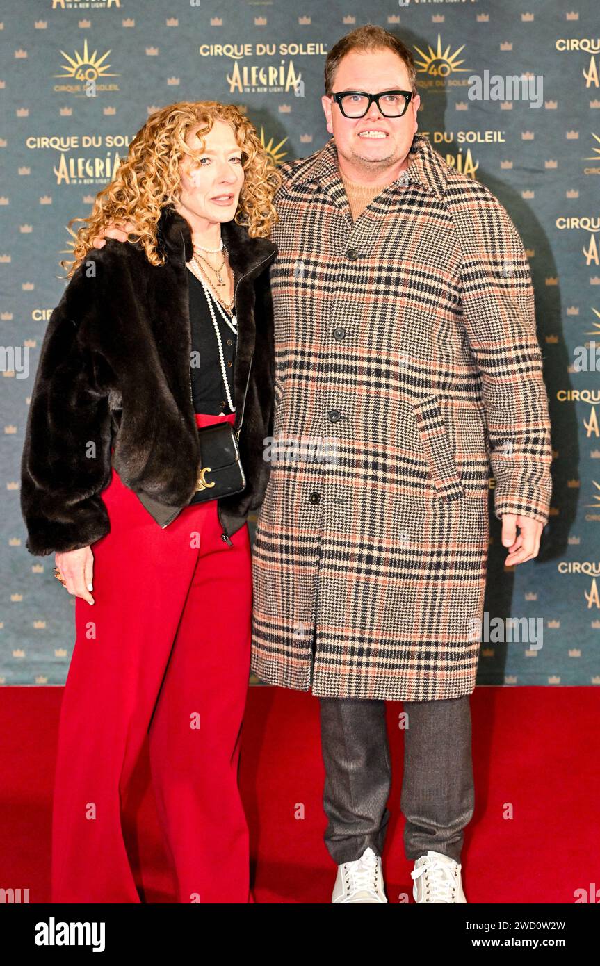 London, UK. 17th Jan, 2024. Kelly Hoppen and Alan Carr on the Red ...