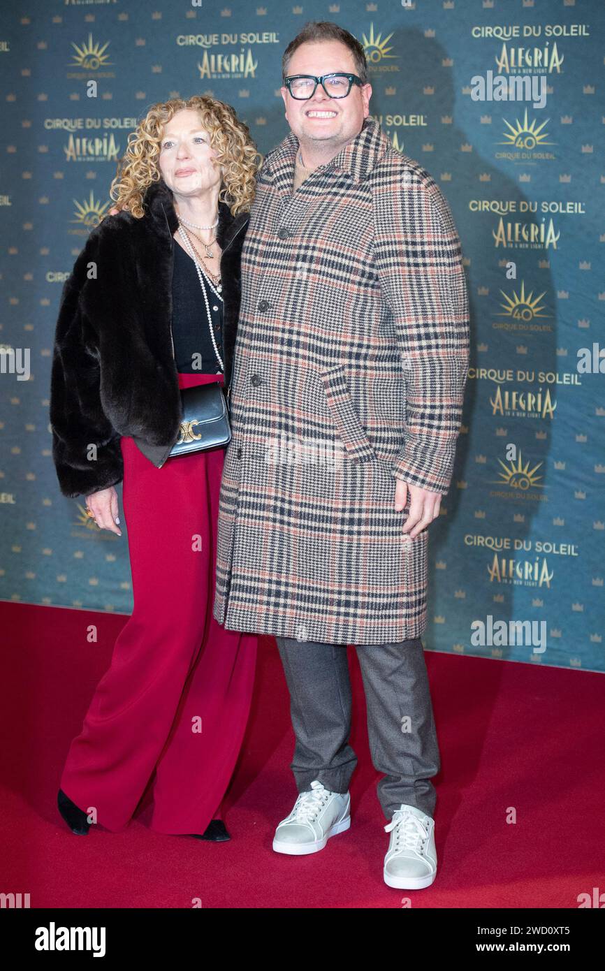 London, UK. 17 Jan, 2024. Pictured: Kelly Hoppen (L), Alan Carr attends ...