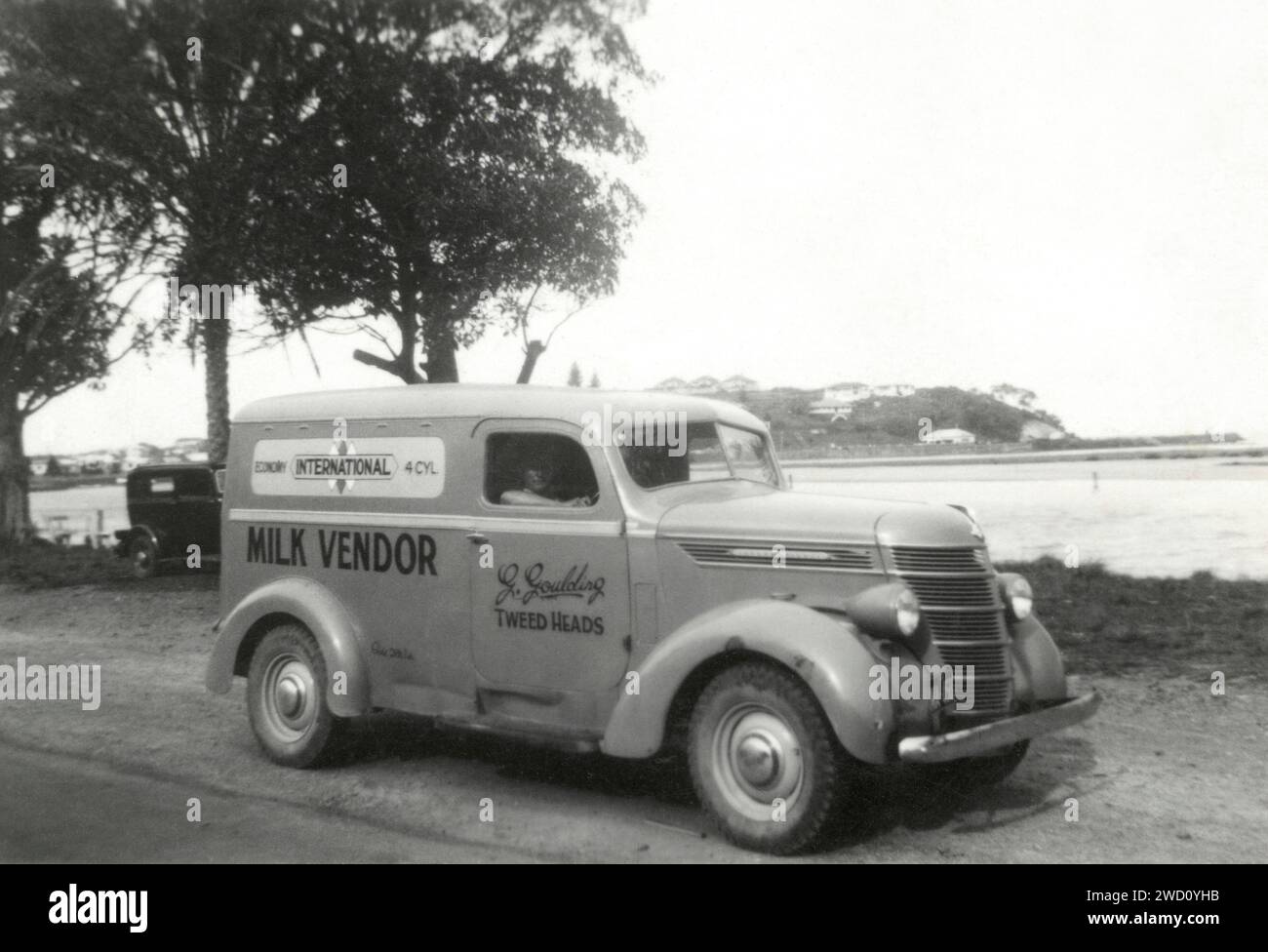 Milk truck 1950s hi-res stock photography and images - Alamy