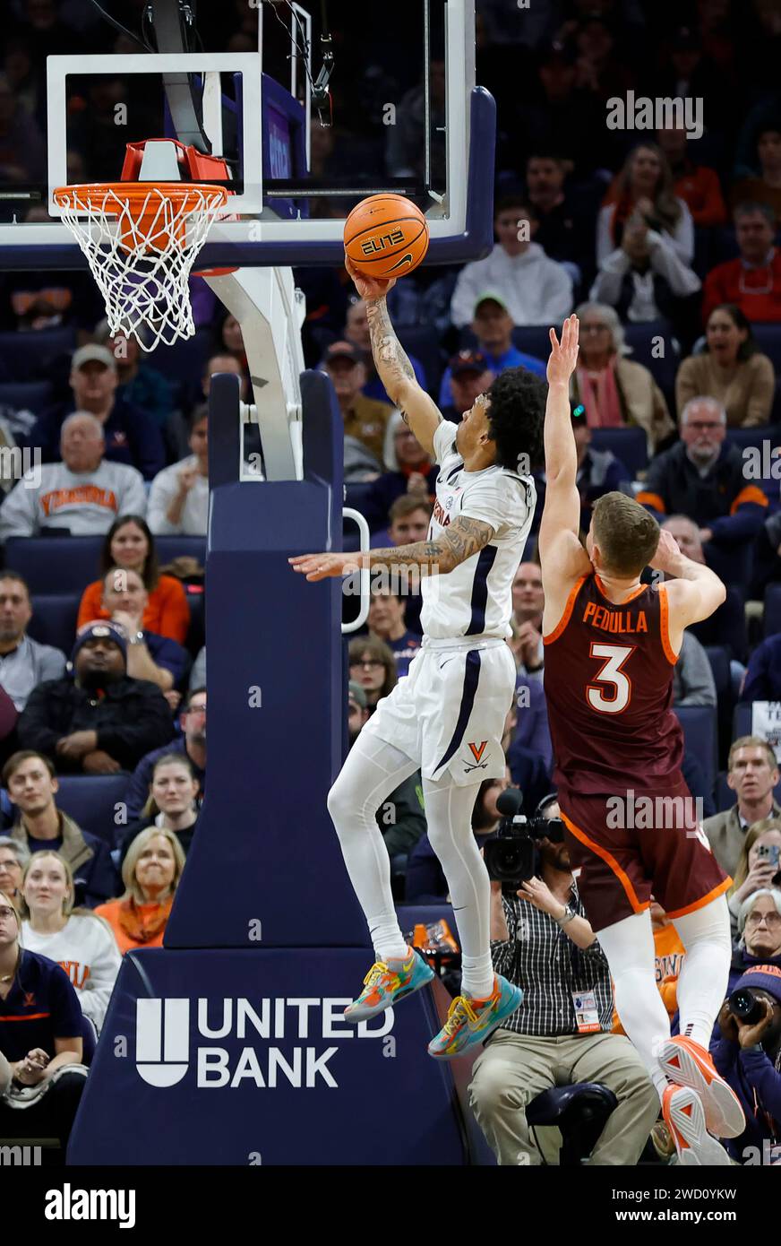 Charlottesville, VA, USA. 17th Jan, 2023. Virginia Cavaliers Guard (1 ...