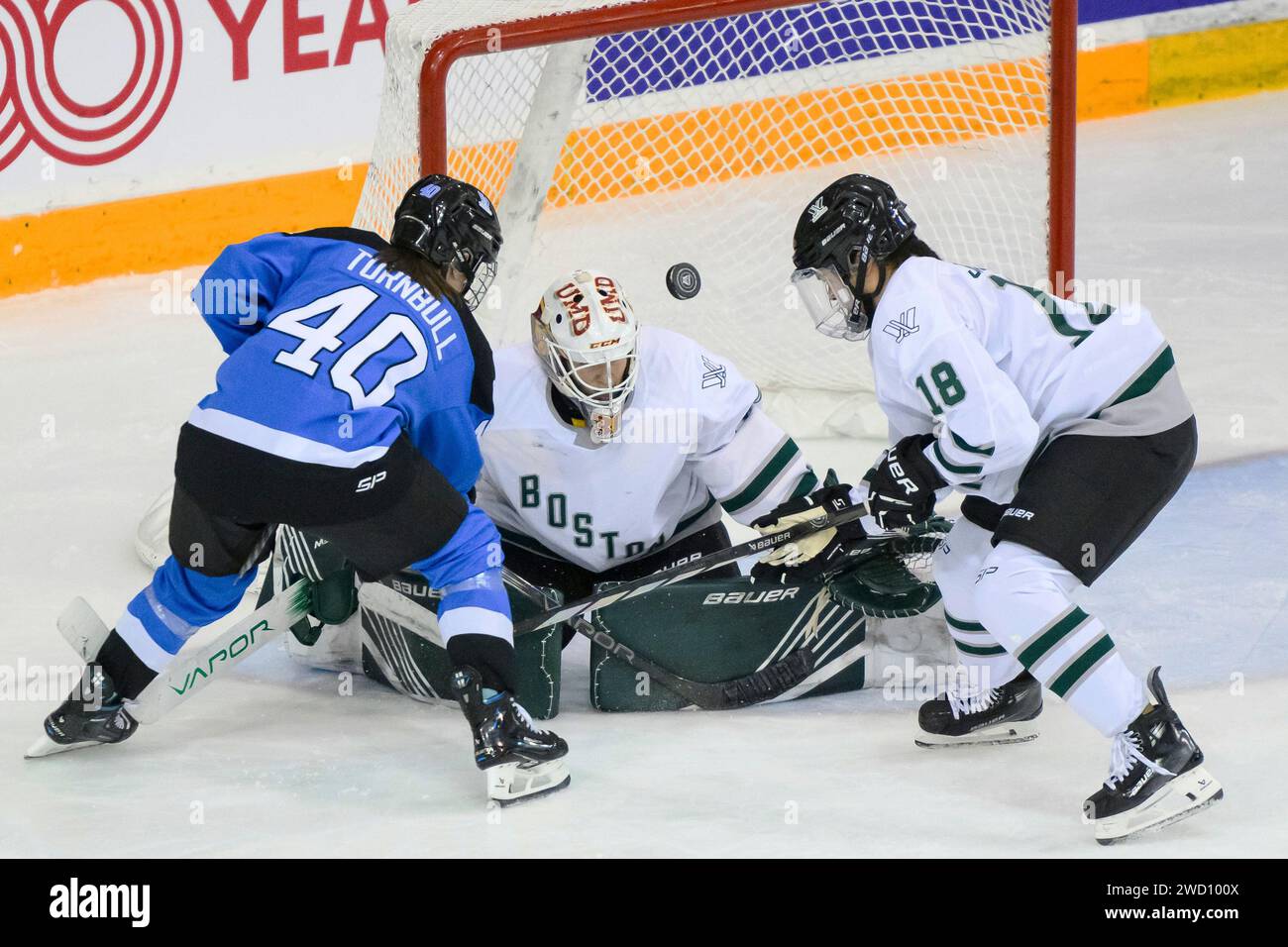 Toronto's Blayre Turnbull (40) attempts to score on Boston goaltender ...
