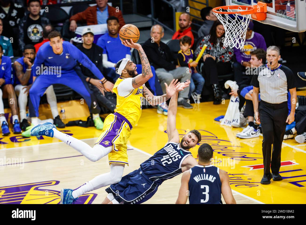 Los Angeles, United States. 17th Jan, 2024. Los Angeles Lakers' Anthony ...